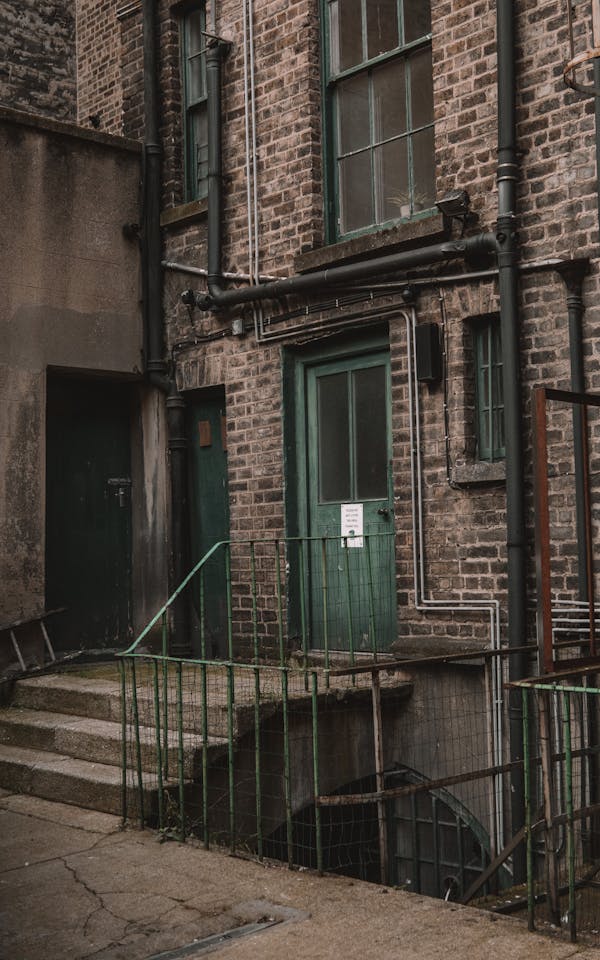 Back Alley Photos, Download The BEST Free Back Alley Stock Photos & HD ...