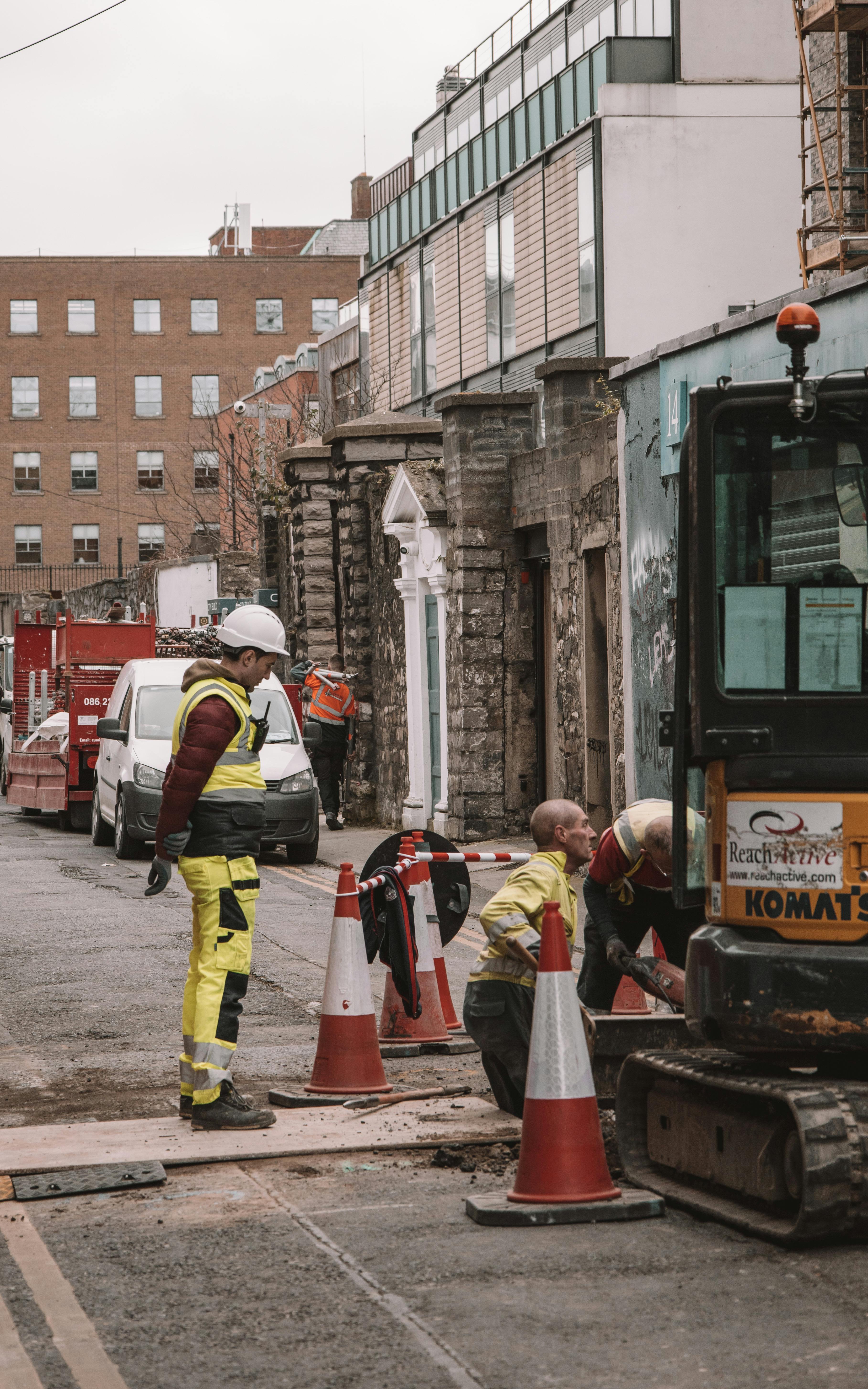 Road Works Photos, Download The BEST Free Road Works Stock Photos & HD ...