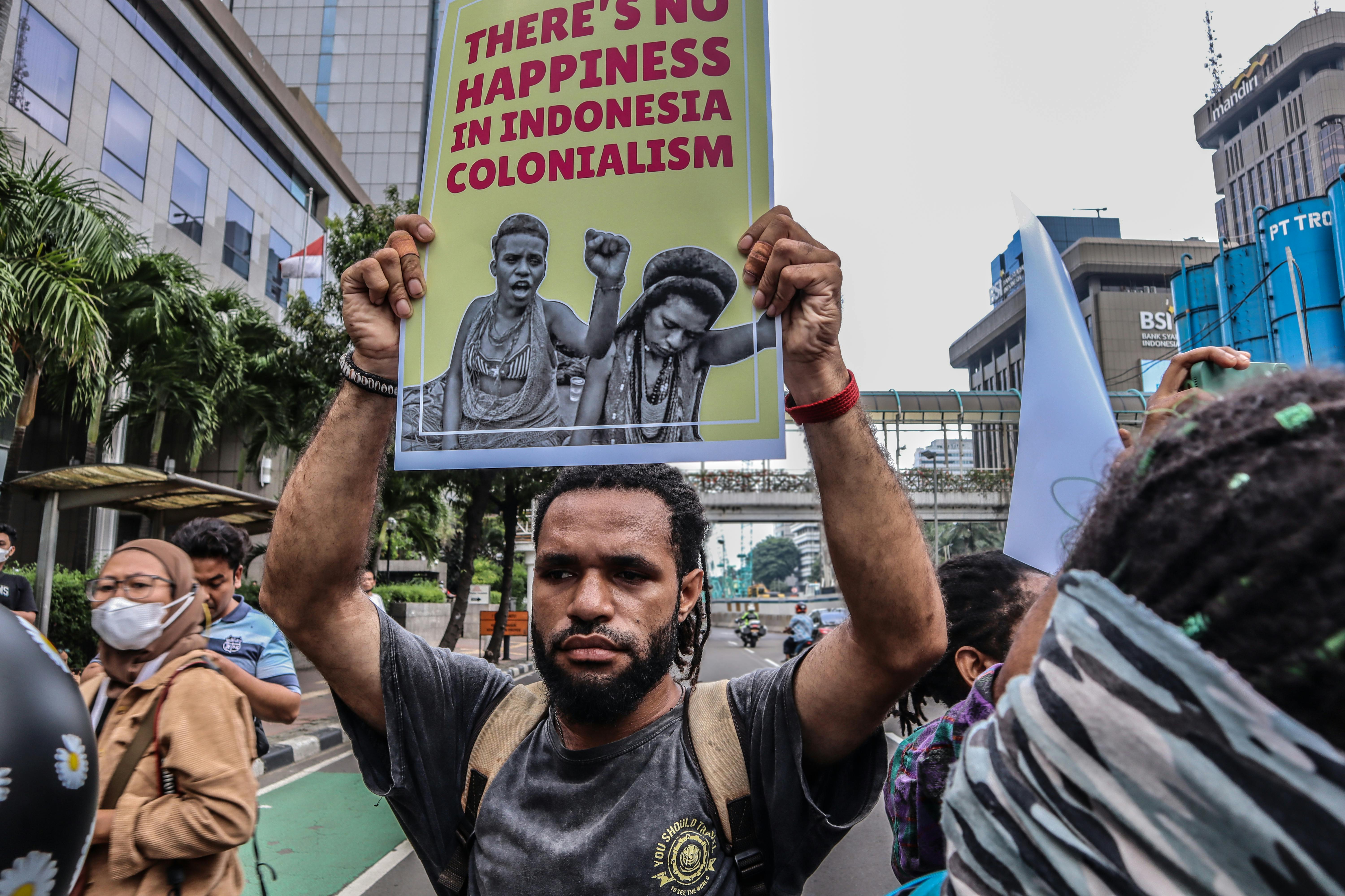 Protesters Holding Posters during their Rally · Free Stock Photo