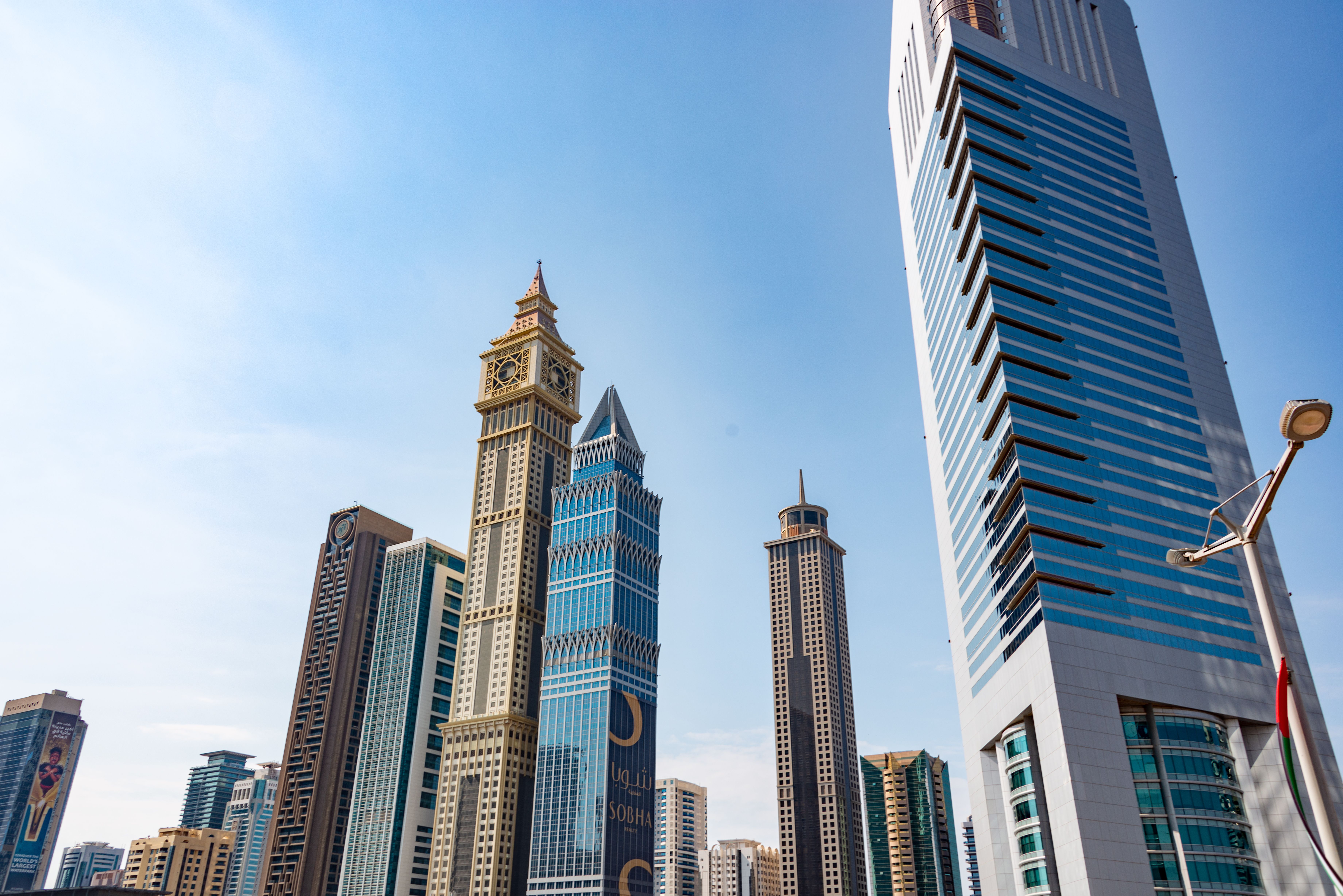 Al Yaqoub Tower in Dubai · Free Stock Photo