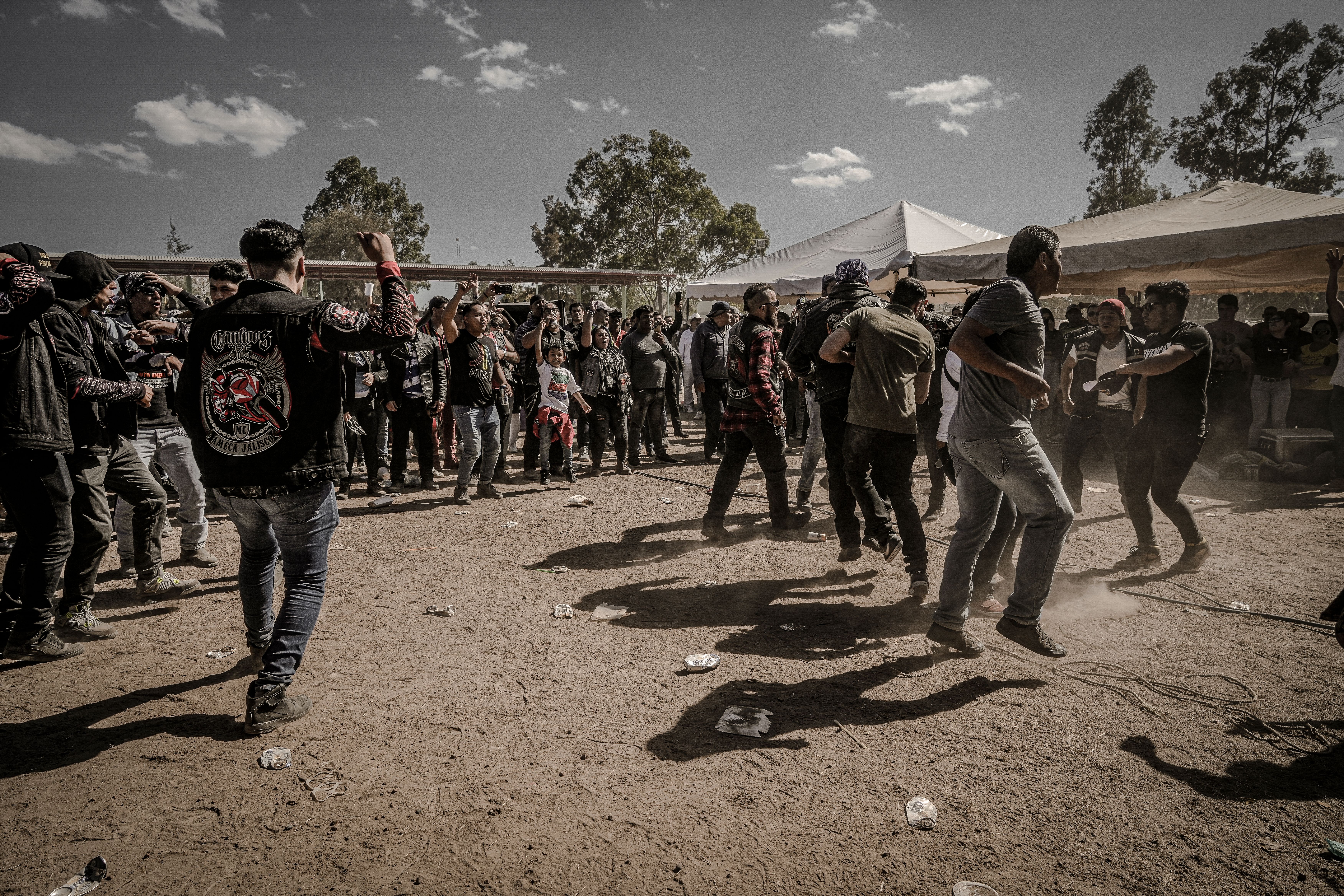 People Dancing on the Ground · Free Stock Photo