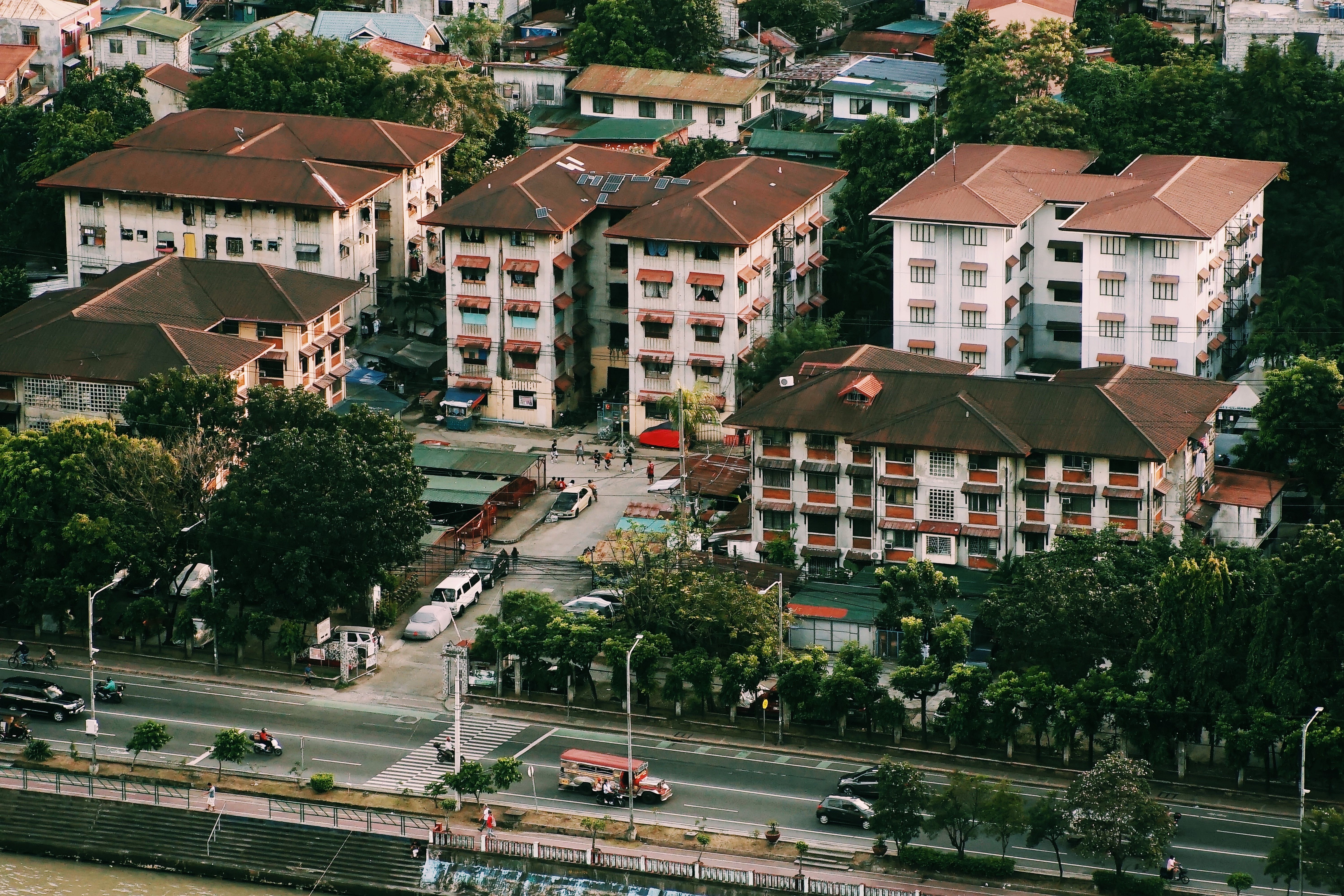 Street and Buildings in Town · Free Stock Photo