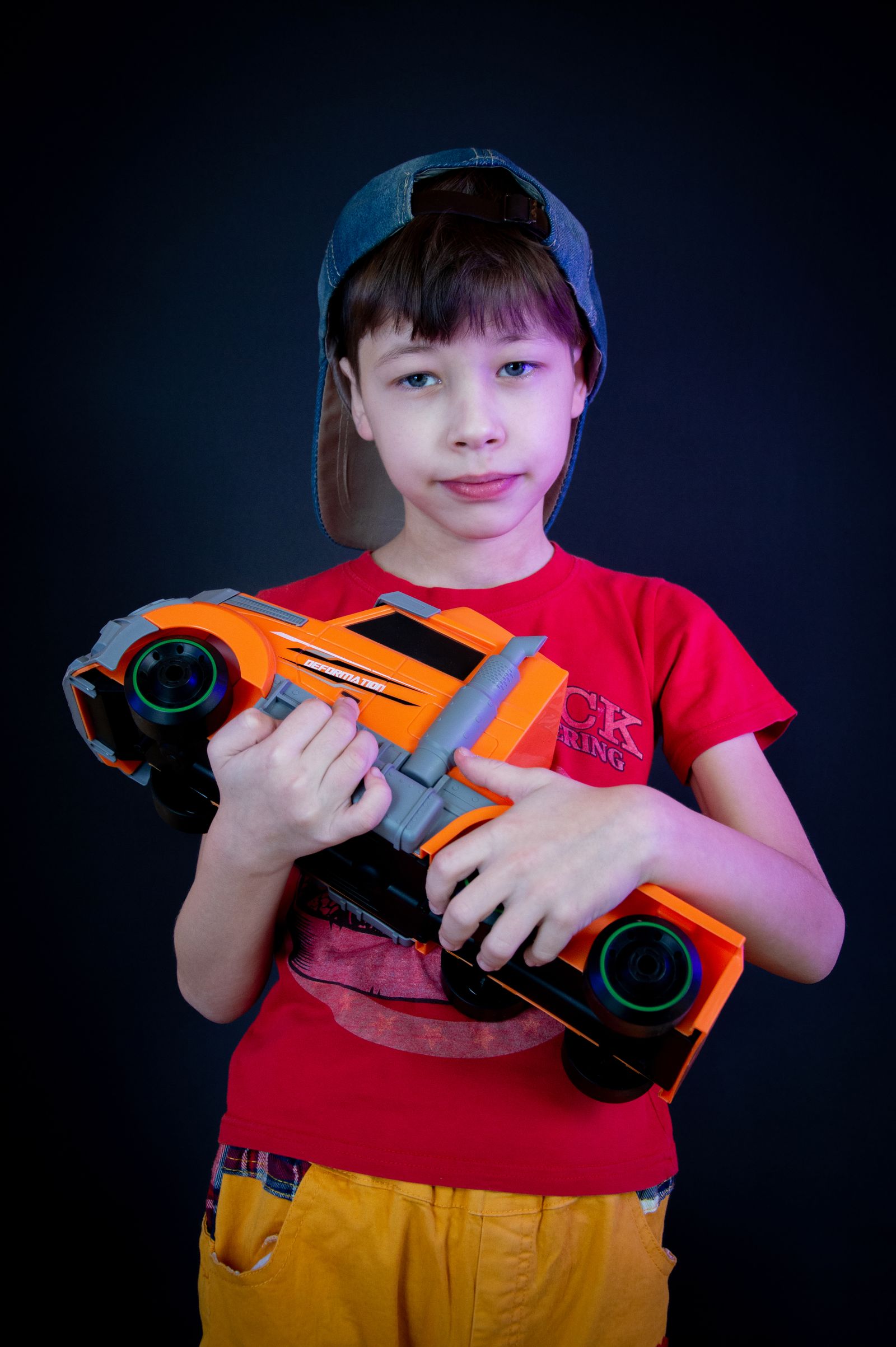 Kid Holding A Toy Photos, Download The BEST Free Kid Holding A Toy ...