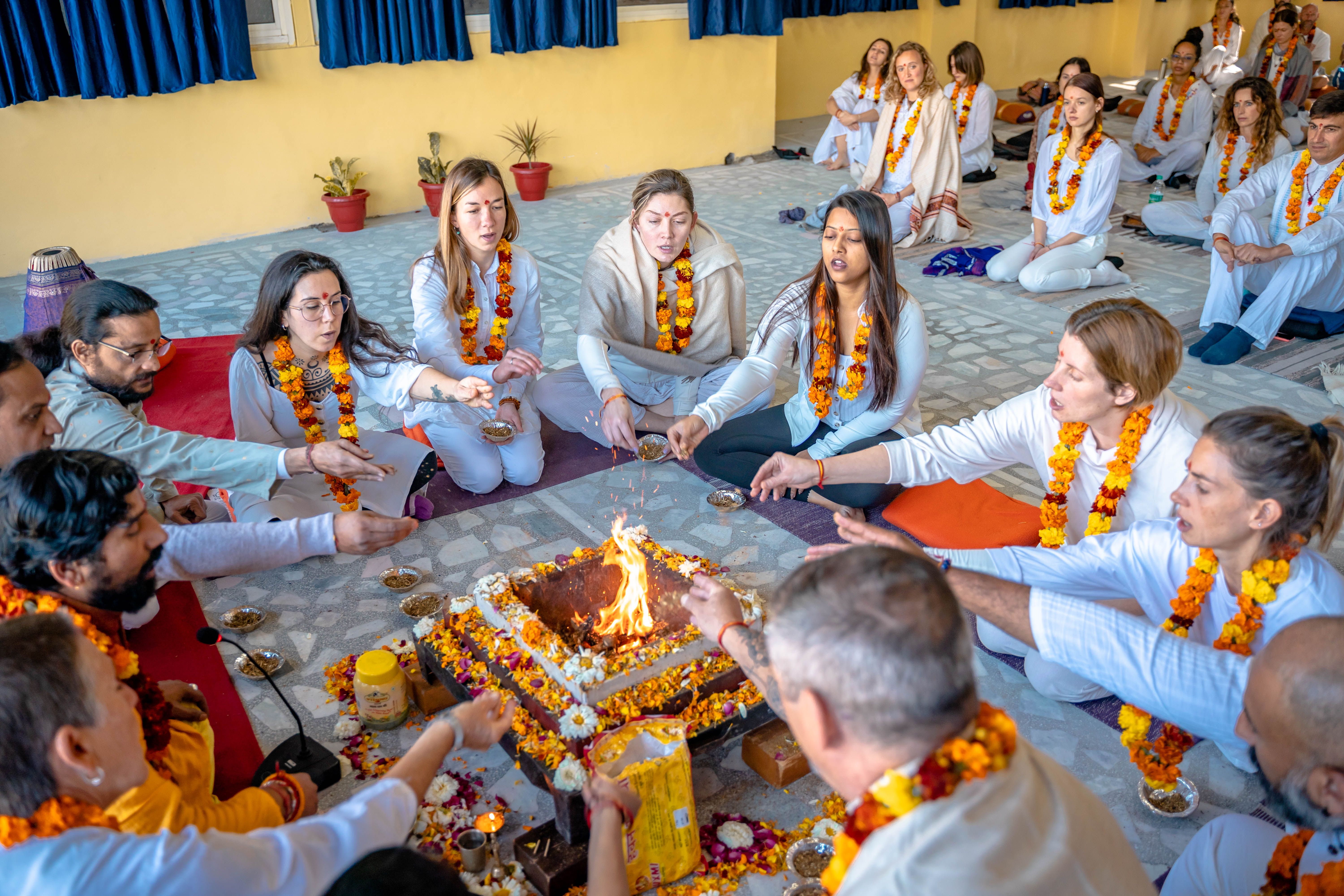 Fire Fakir Photos, Download The BEST Free Fire Fakir Stock Photos & HD ...