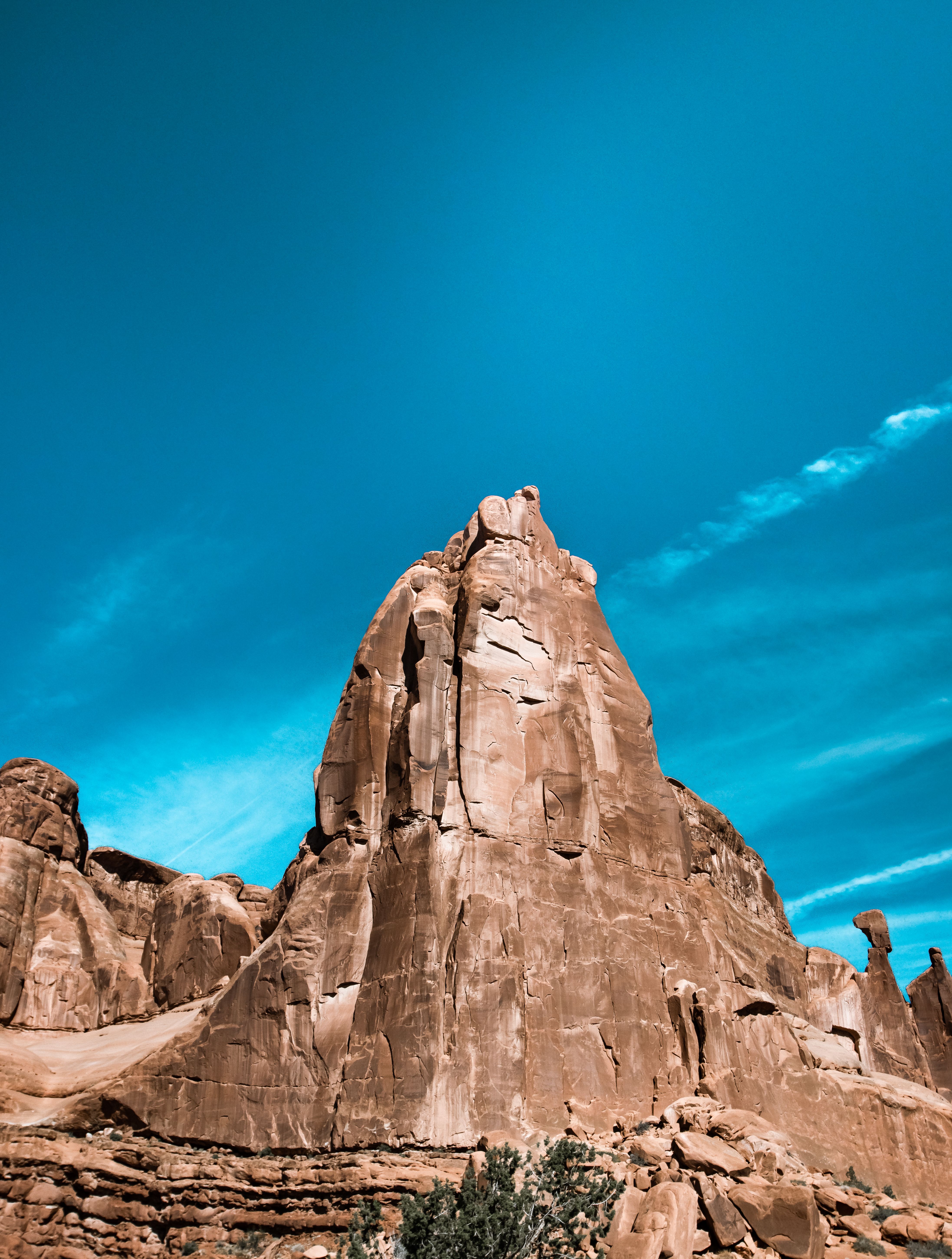 Clear Sky over Rock Formation · Free Stock Photo