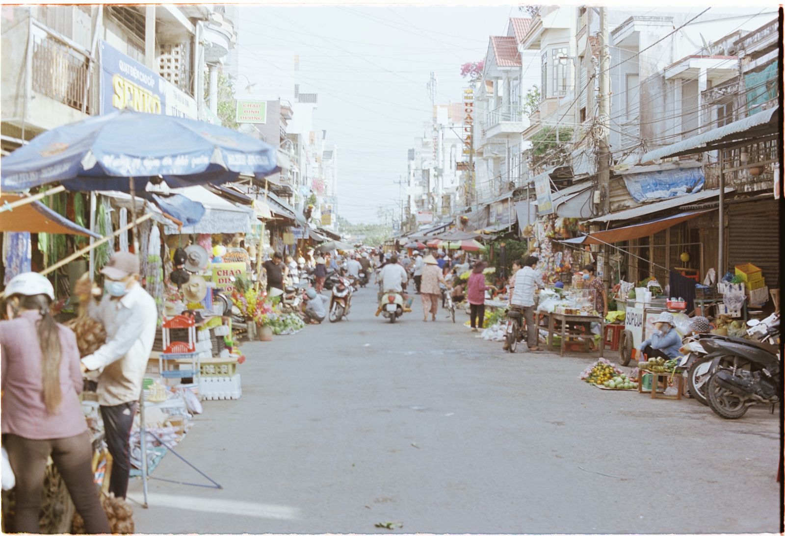 Busy Marketplace Photos, Download The BEST Free Busy Marketplace Stock ...