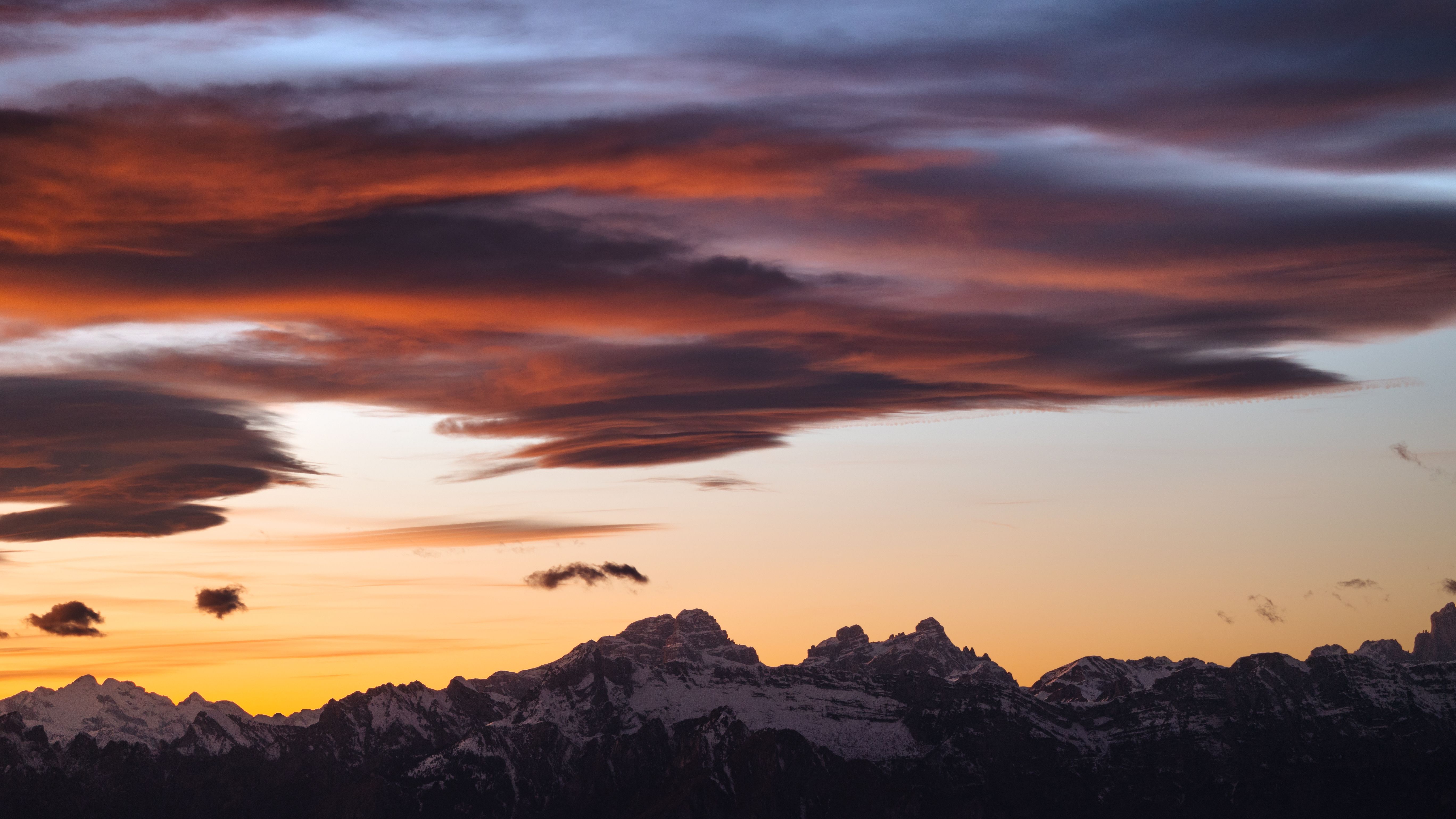 Spaceship formation. · Free Stock Photo