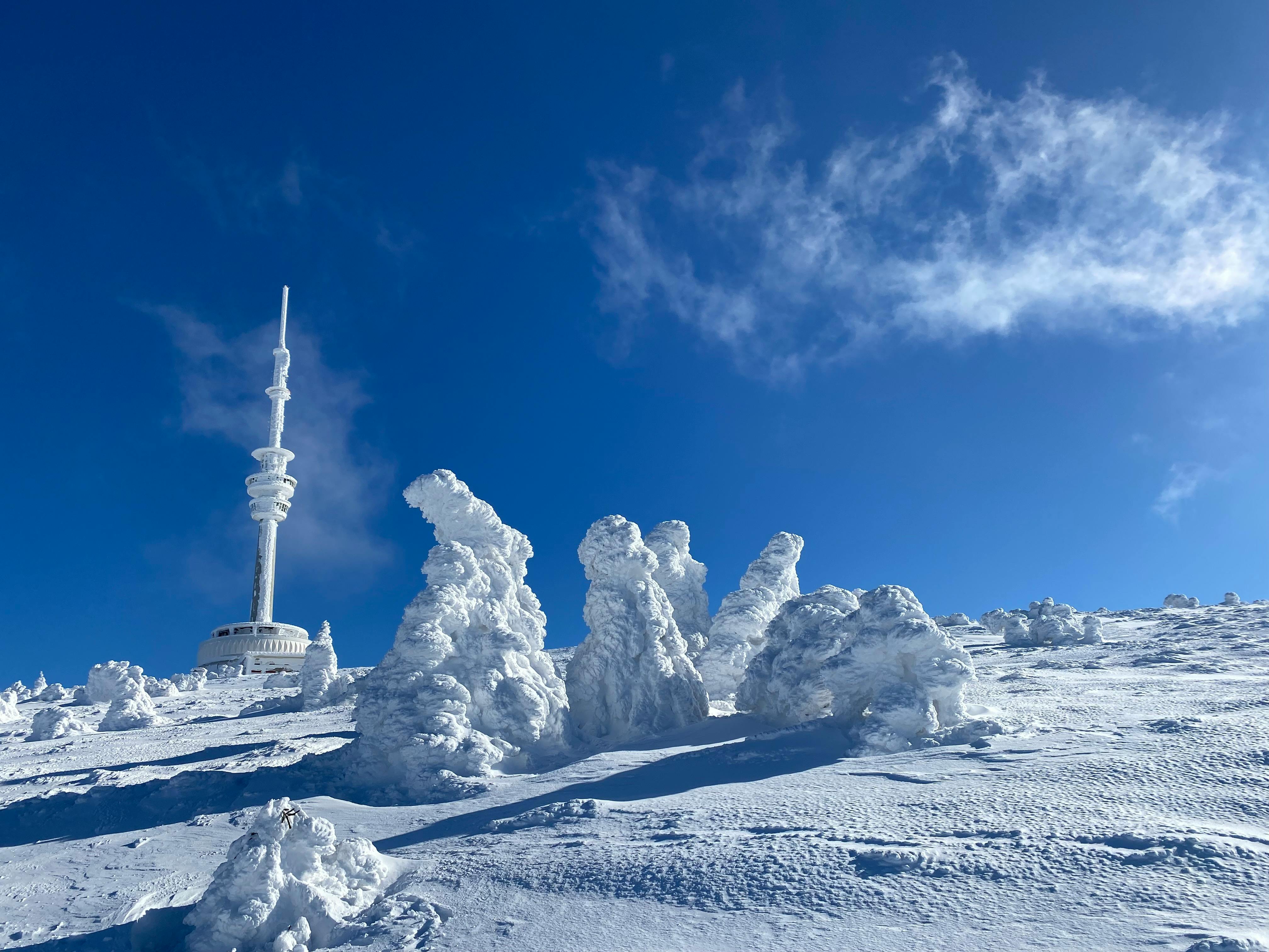 Snow Sky Photos, Download The BEST Free Snow Sky Stock Photos & HD Images