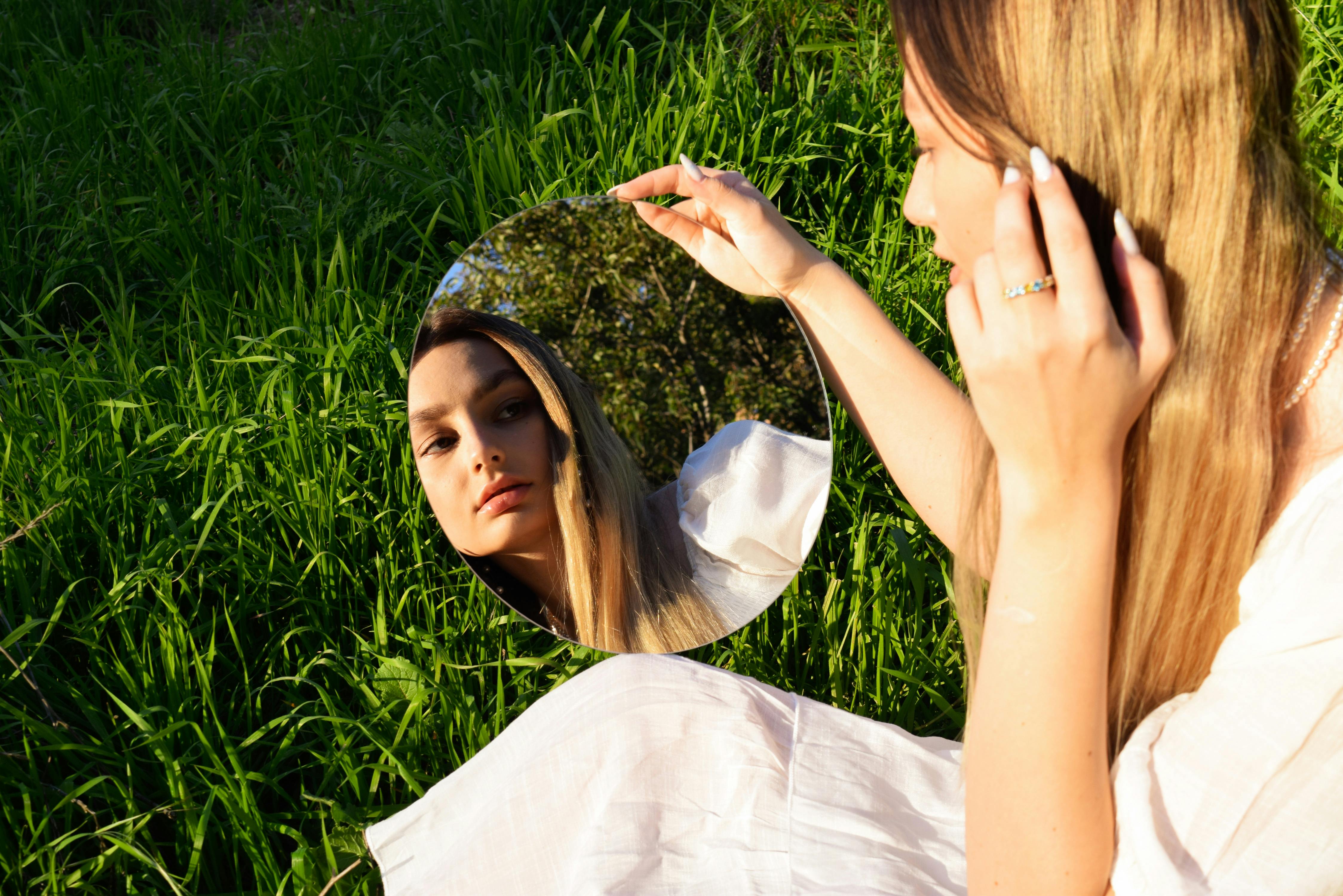 Mirror Reflection of Woman · Free Stock Photo