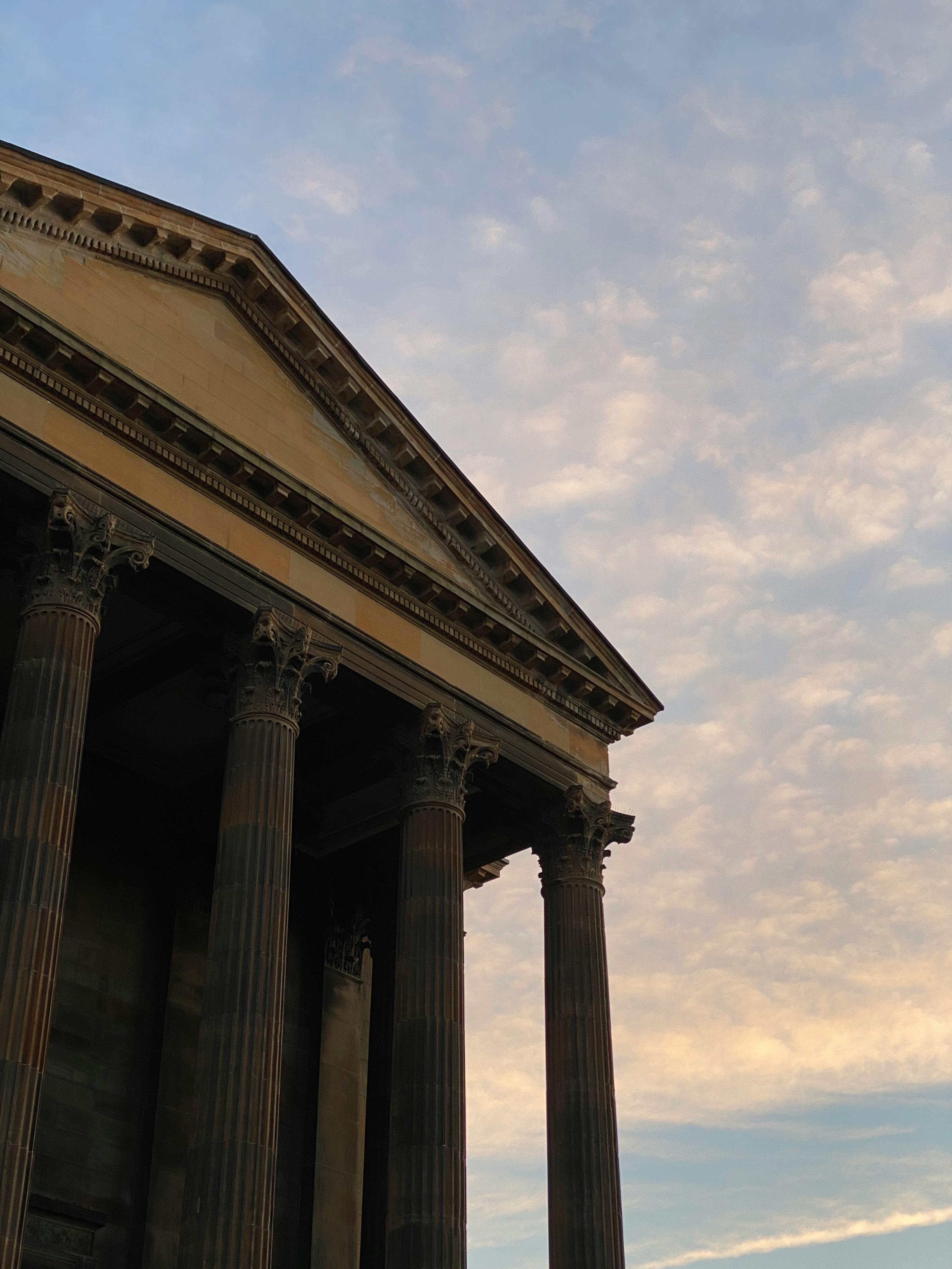 Clouds over Building with Columns · Free Stock Photo