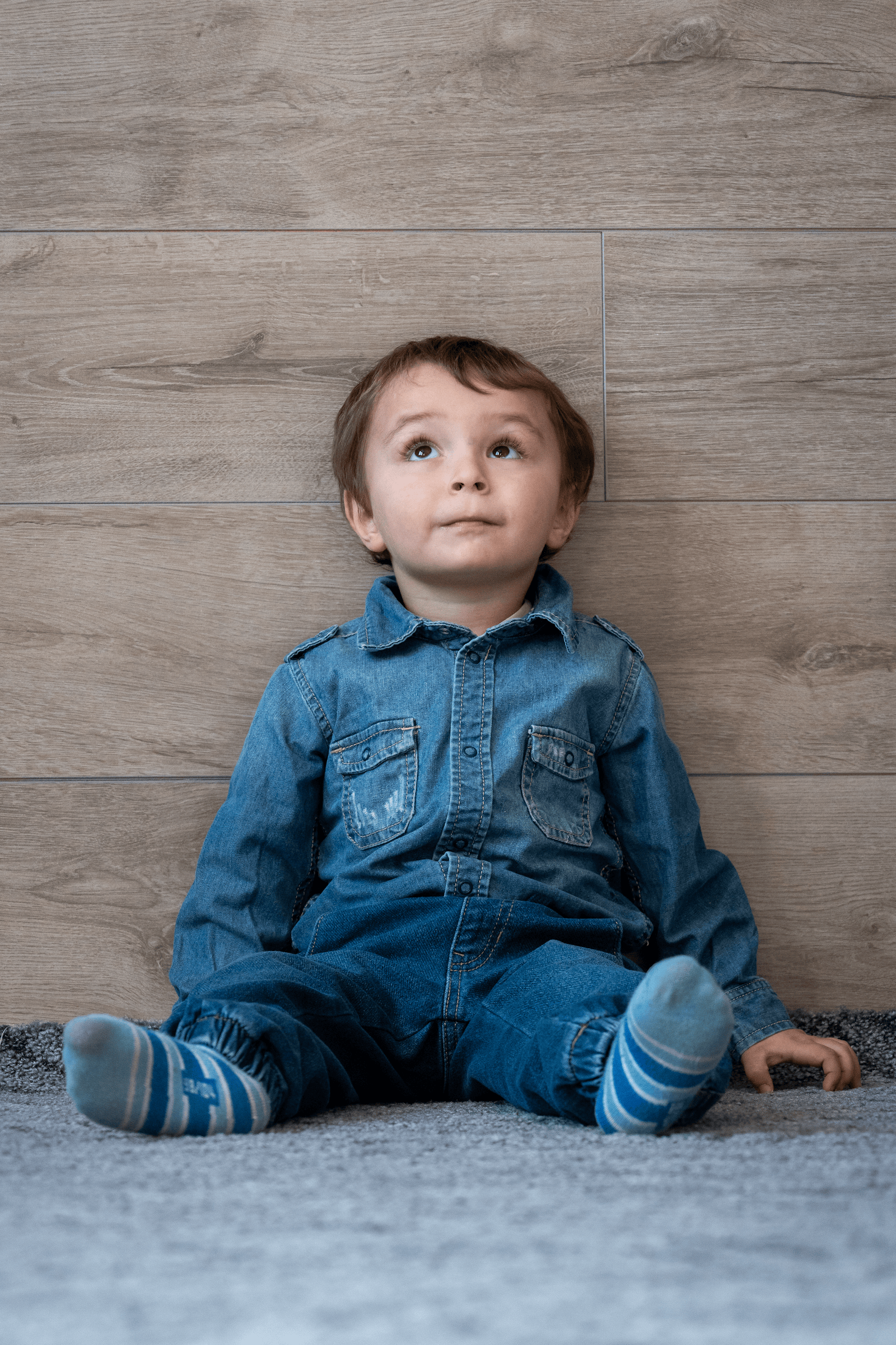 Boy Sitting On Toilet Photos, Download The BEST Free Boy Sitting On ...