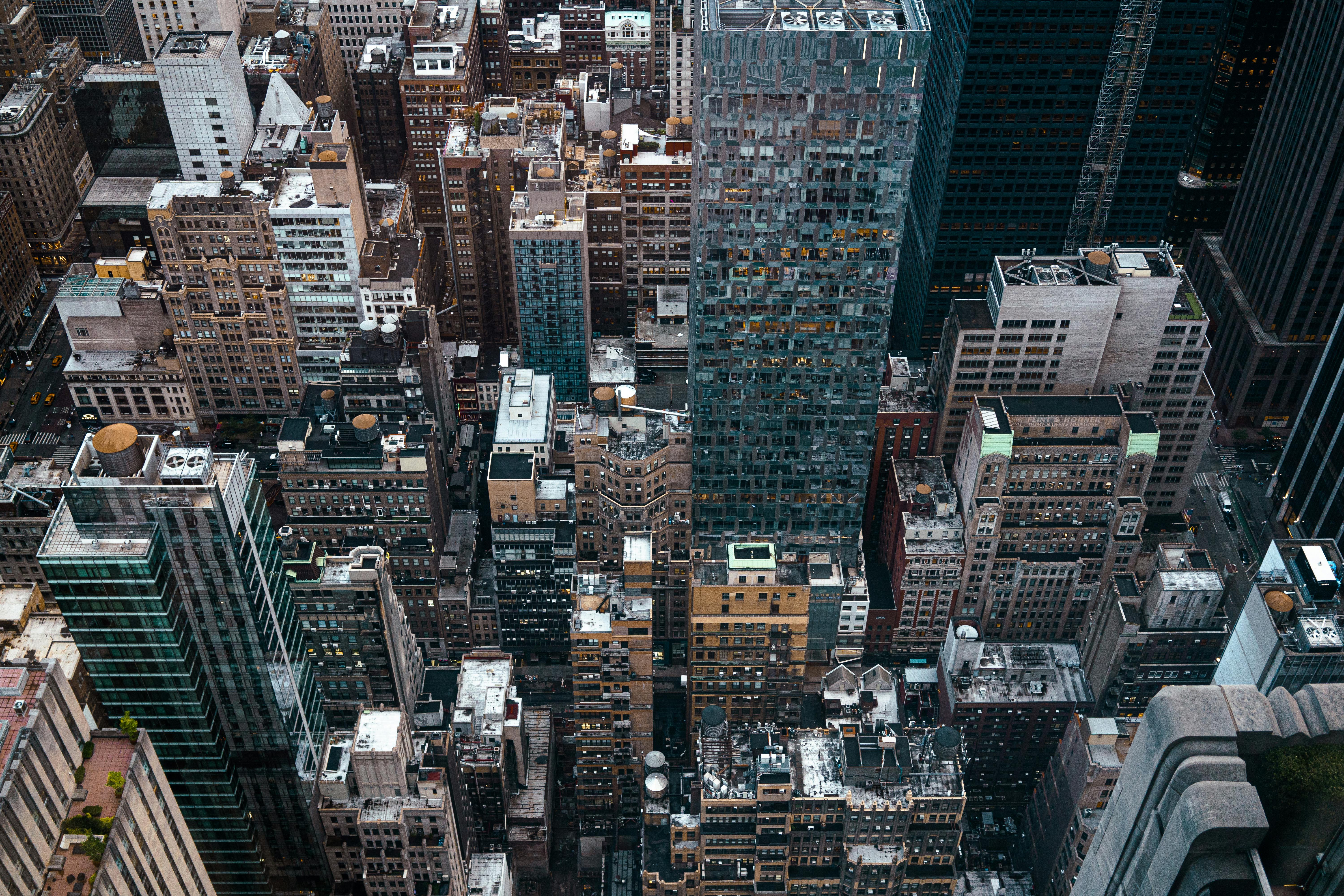 High-rise Photography of High-rise Building · Free Stock Photo