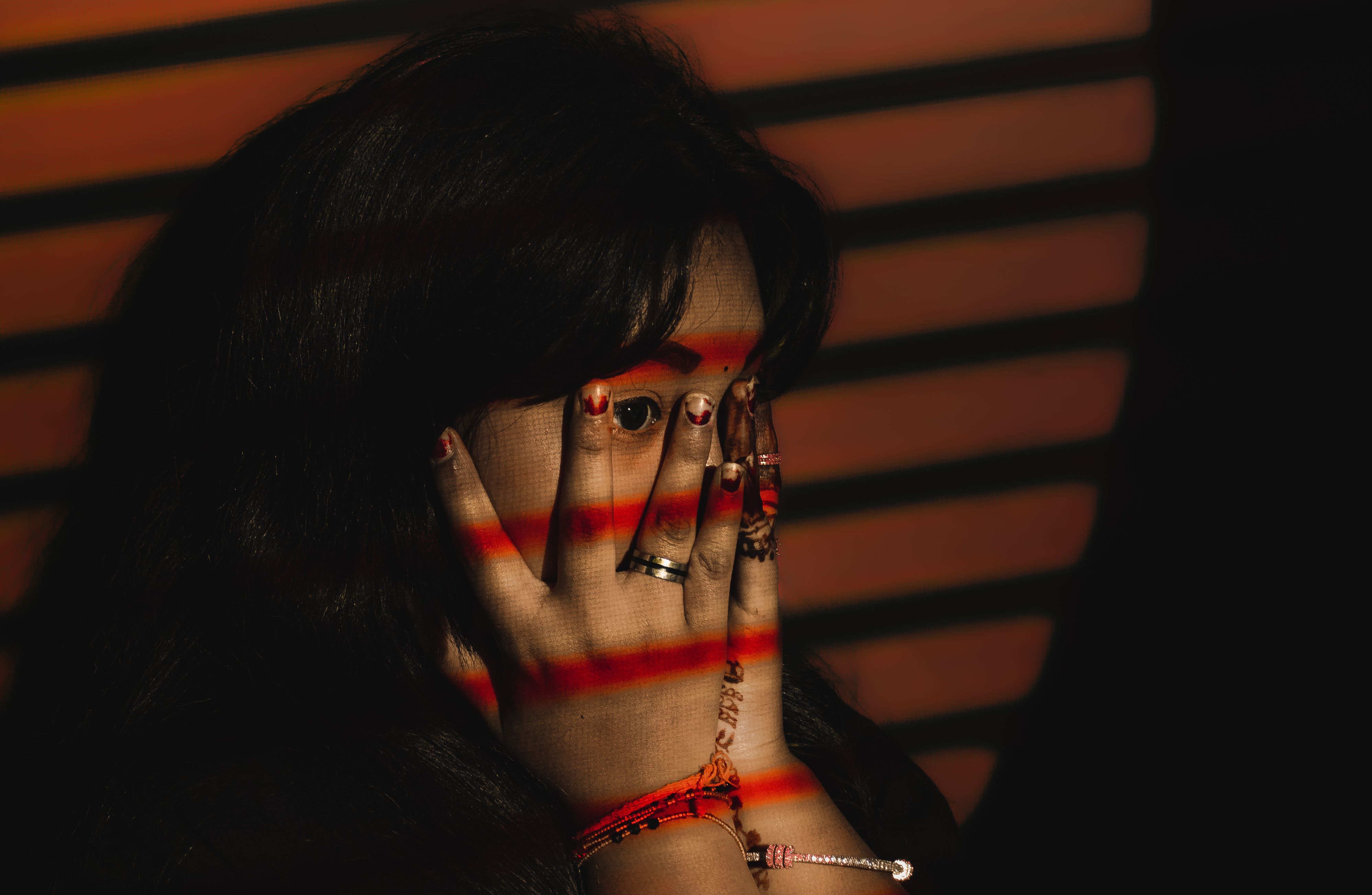 Scary pose · Free Stock Photo