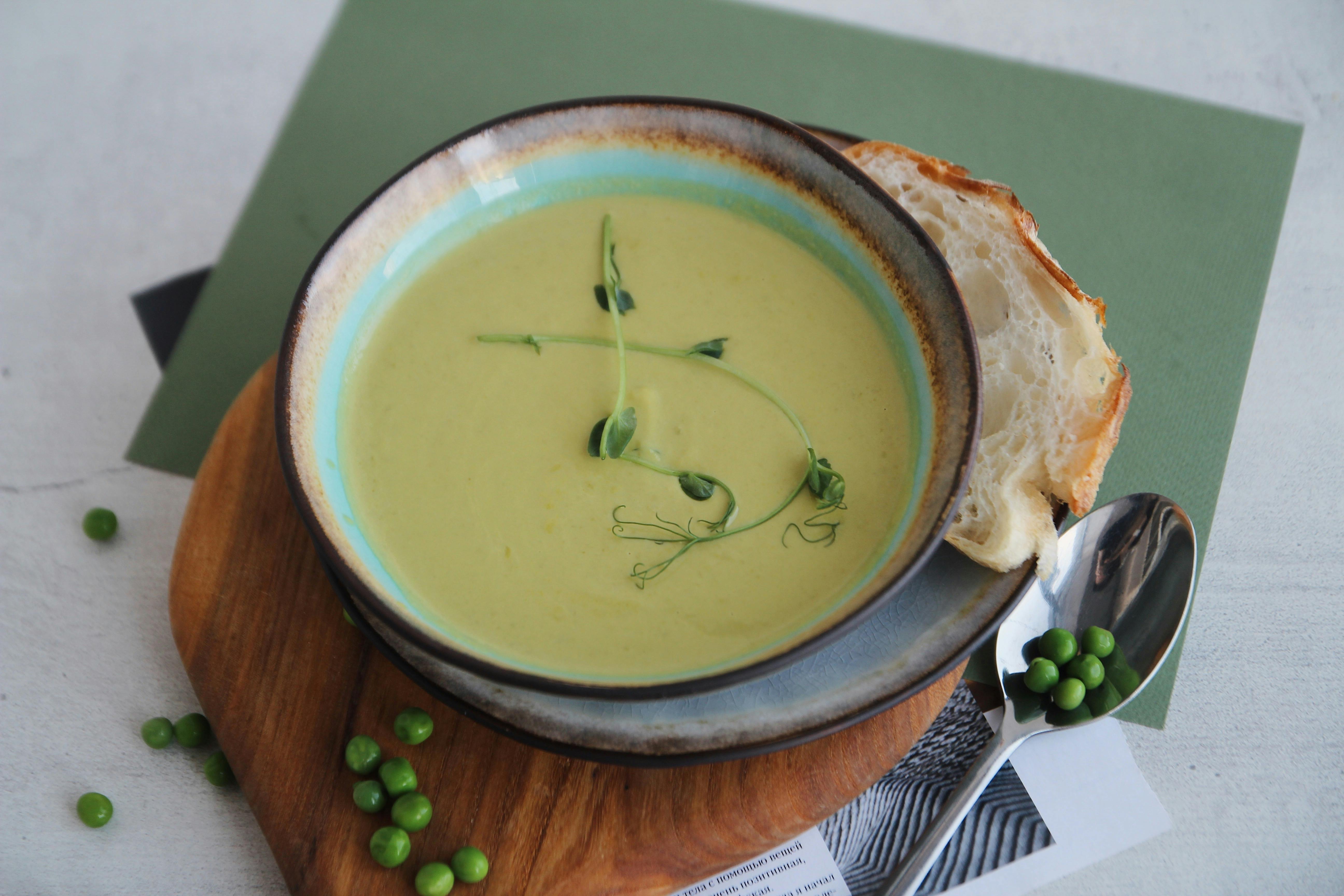 A Bowl of Green Peas Cream · Free Stock Photo