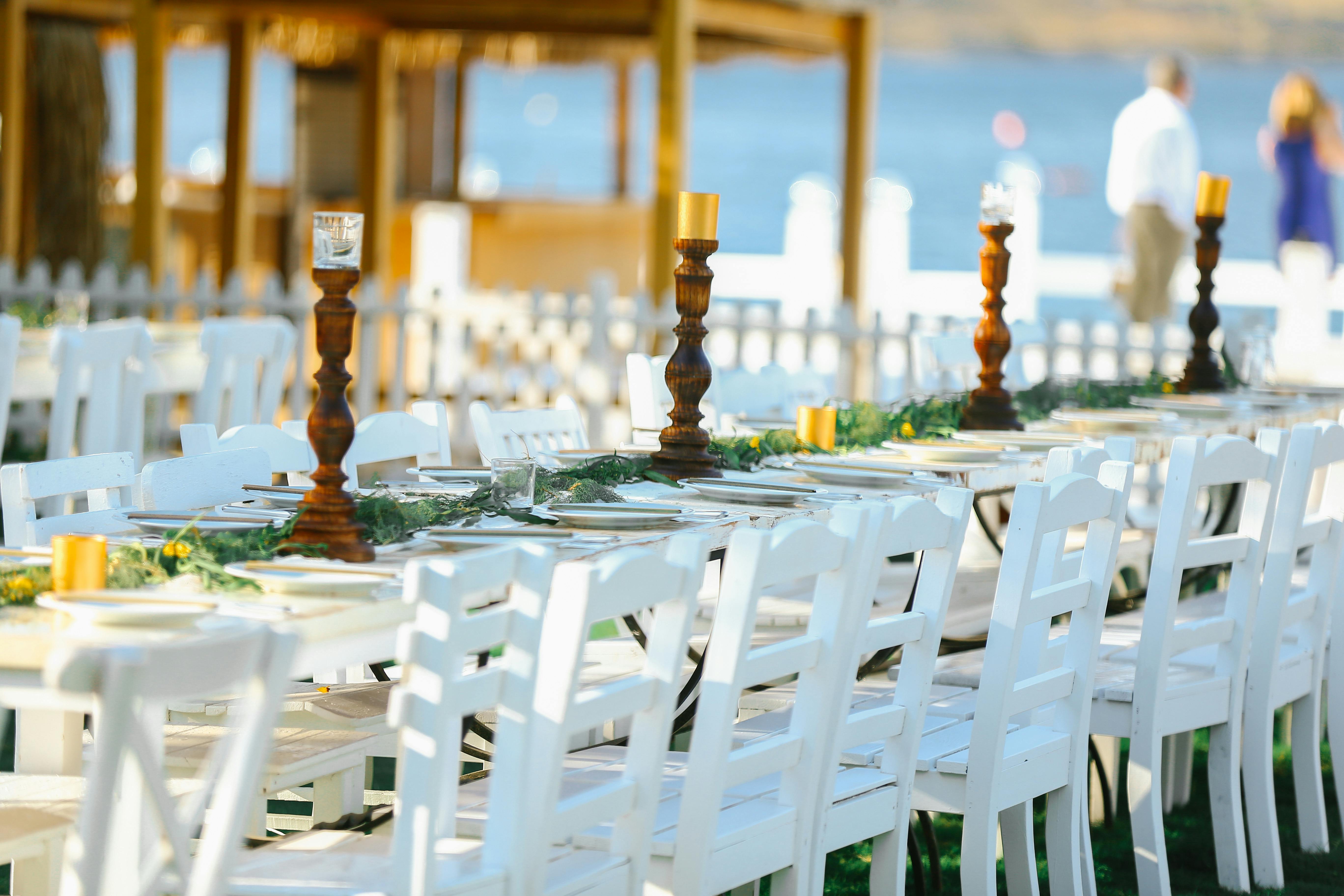 Table Setting in Wedding Reception Venue · Free Stock Photo