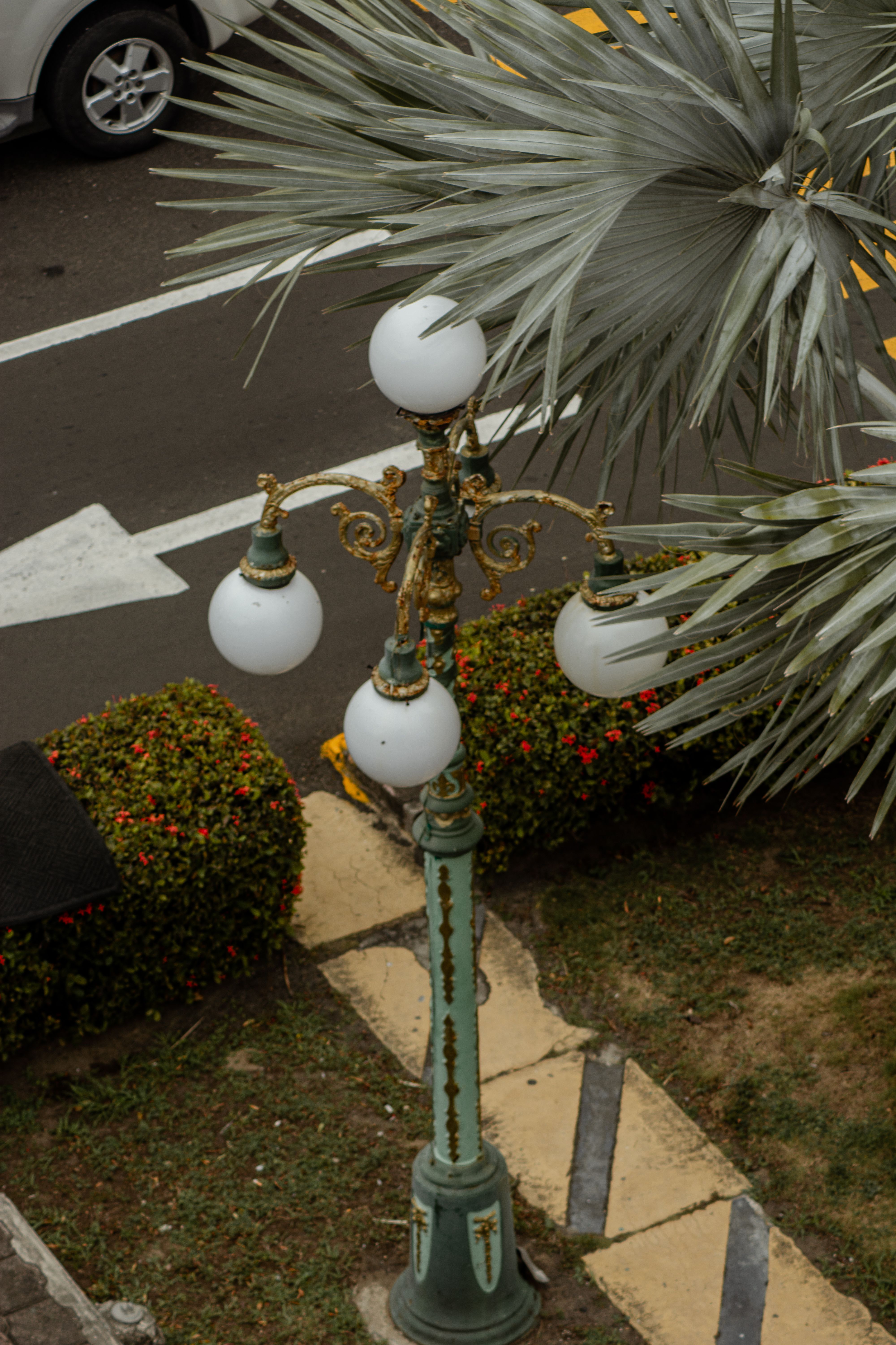 High Angle View of a Streetlight · Free Stock Photo