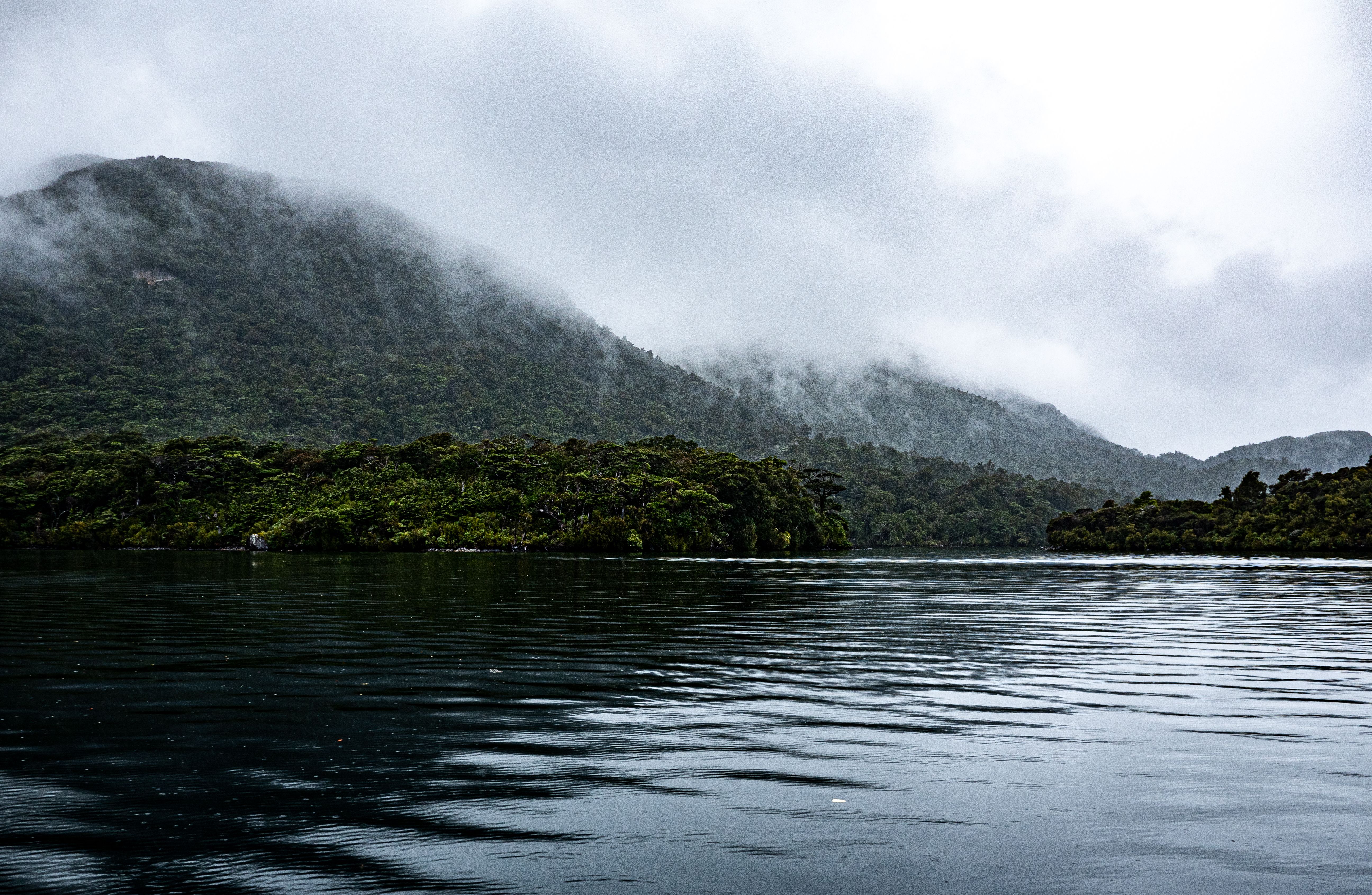 Clouds over Lake · Free Stock Photo