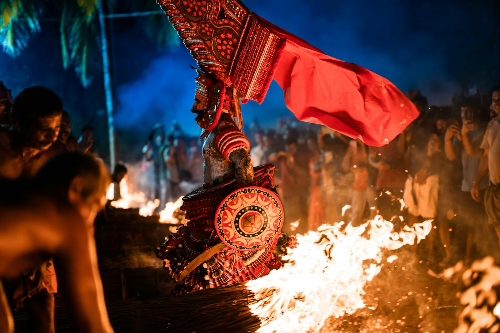 Theyyam Photos, Download The BEST Free Theyyam Stock Photos & HD Images