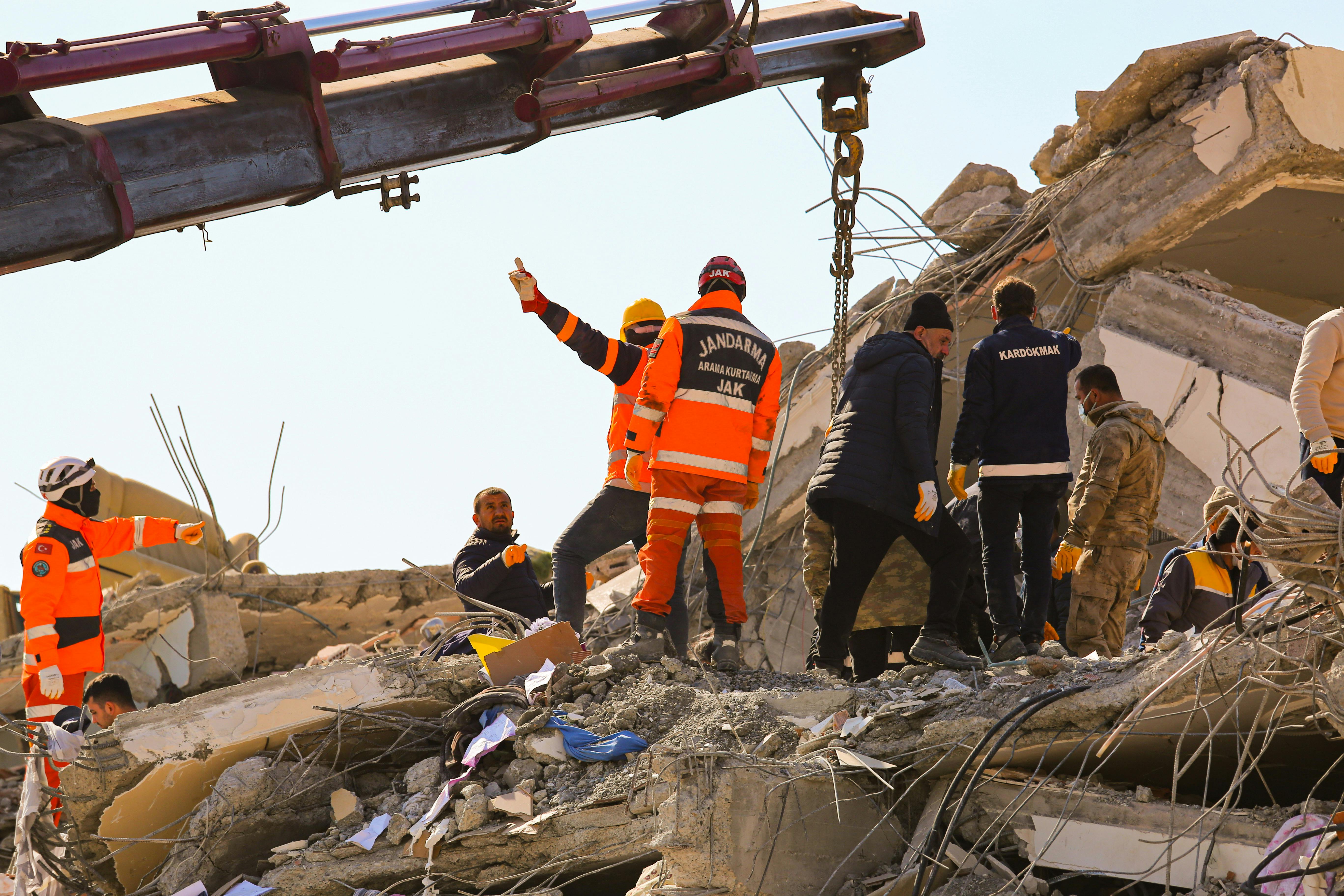 Workers Rescuing People from a Calamity Site · Free Stock Photo