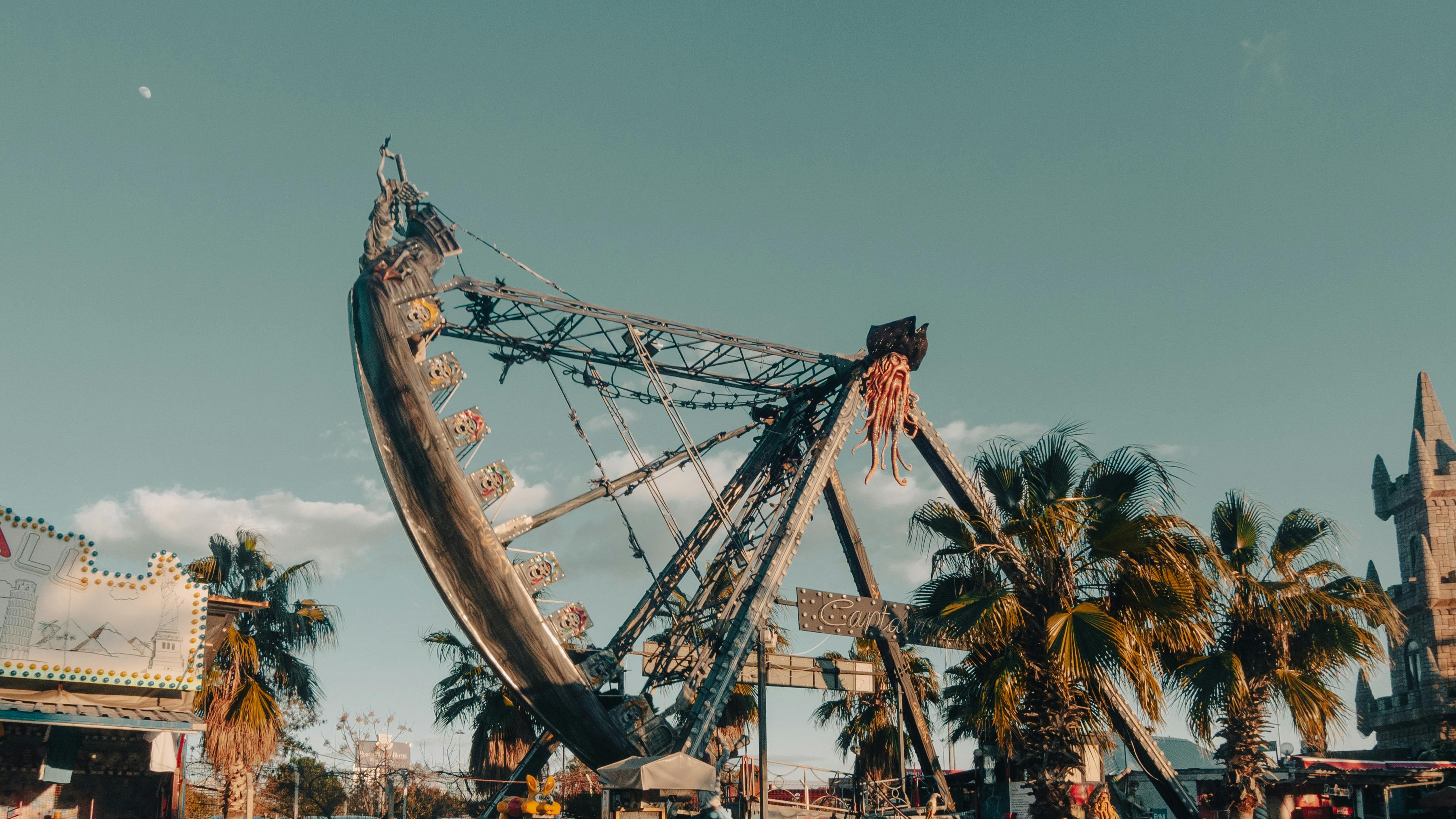 Swinging Ship in an Amusement Park · Free Stock Photo