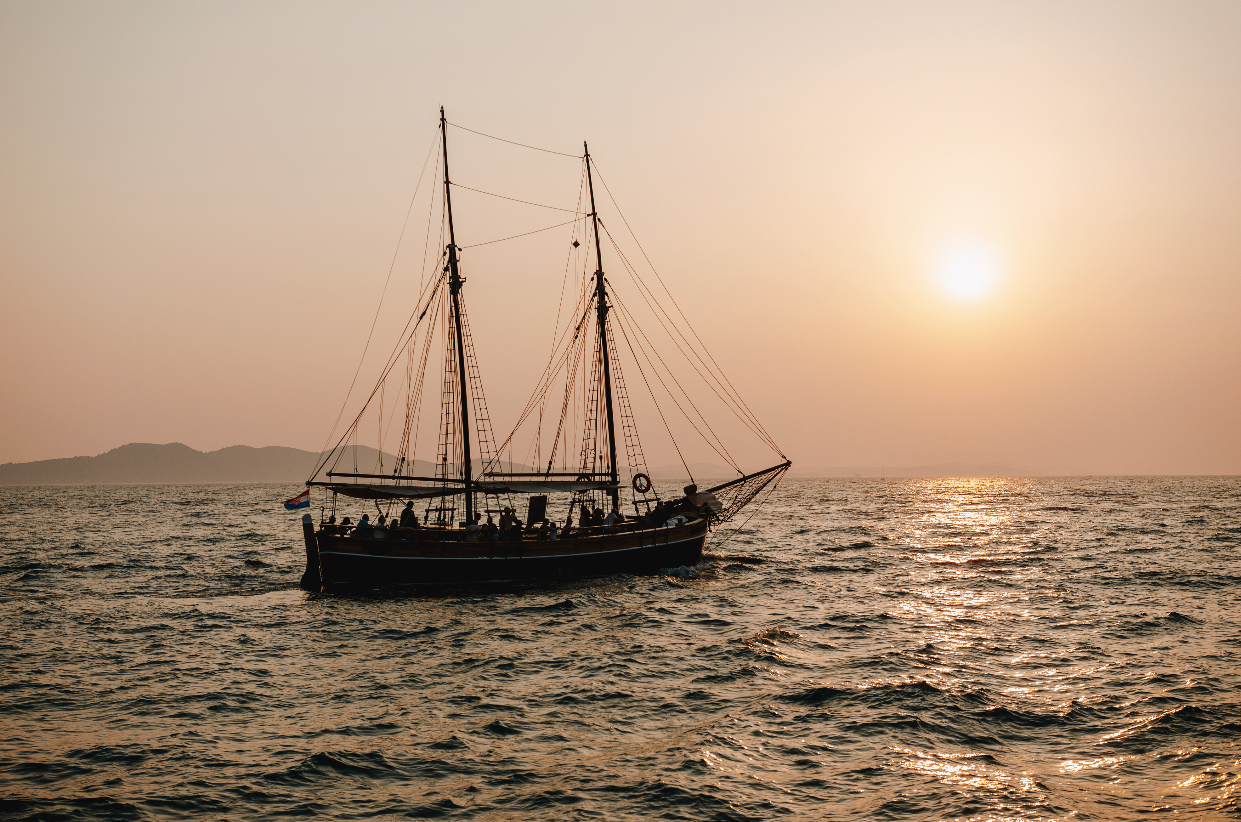 Old-fashioned Sailboat Sailing · Free Stock Photo