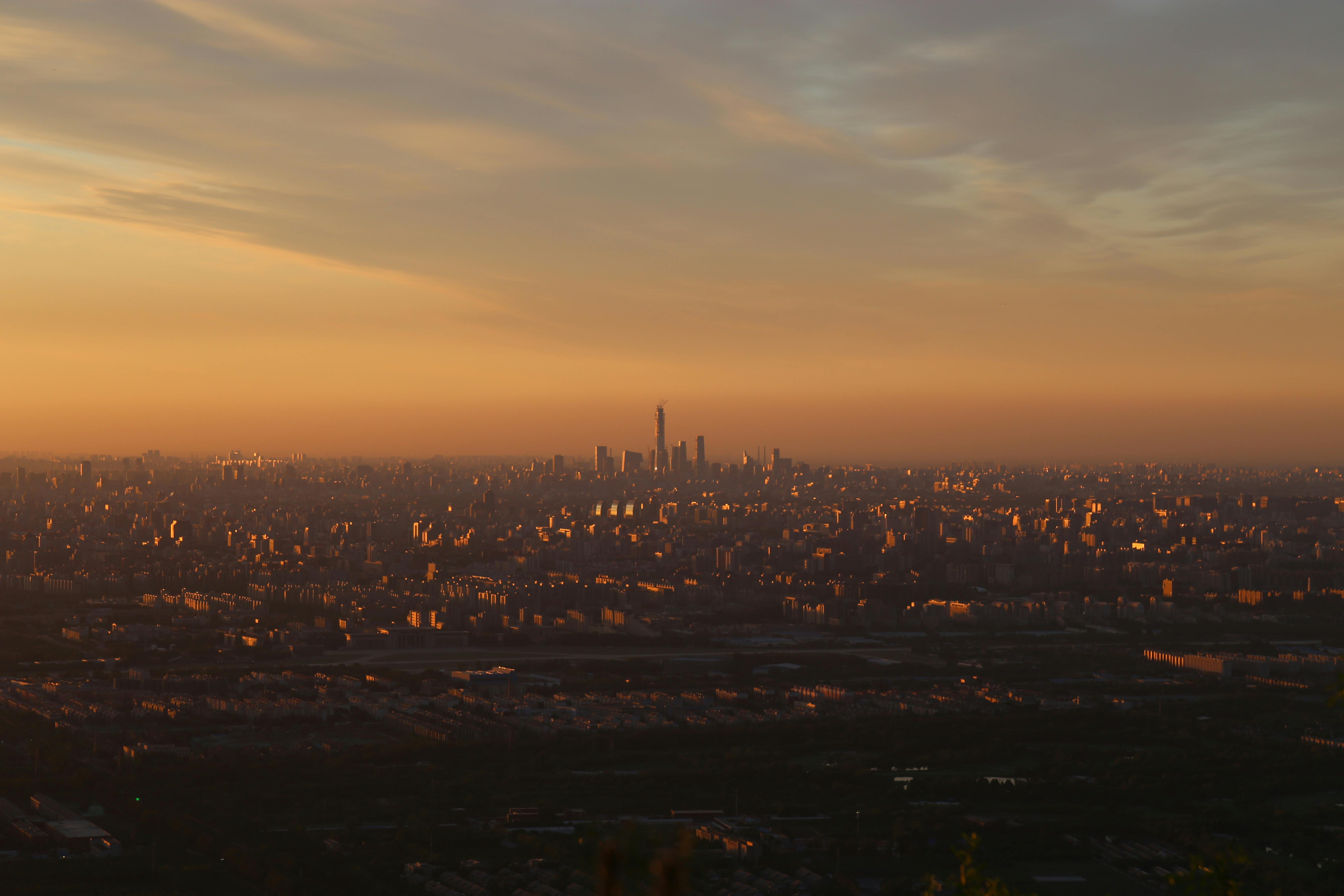 Clouds over City at Sunset · Free Stock Photo