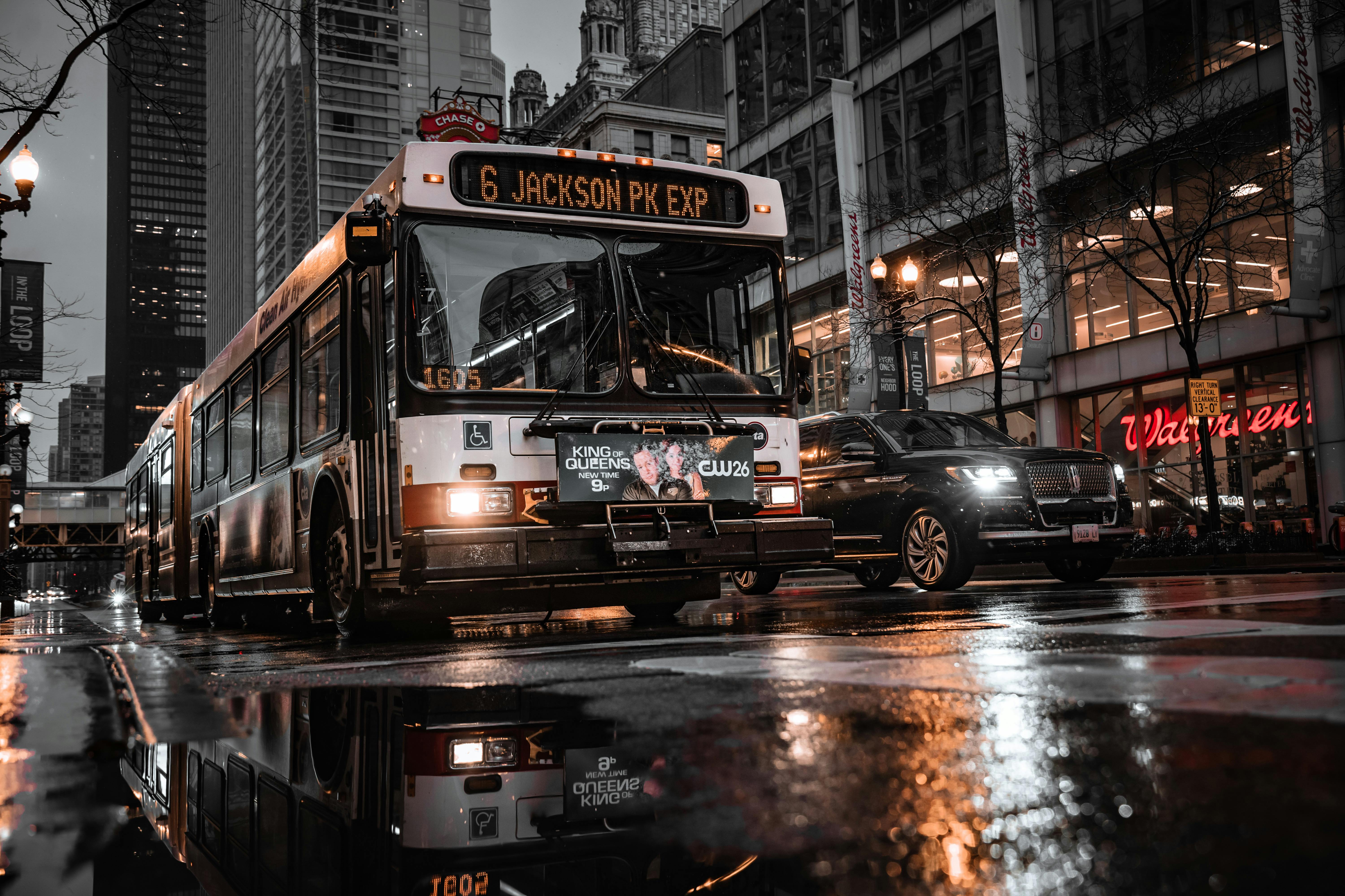 Bus and Car on Street in Chicago · Free Stock Photo