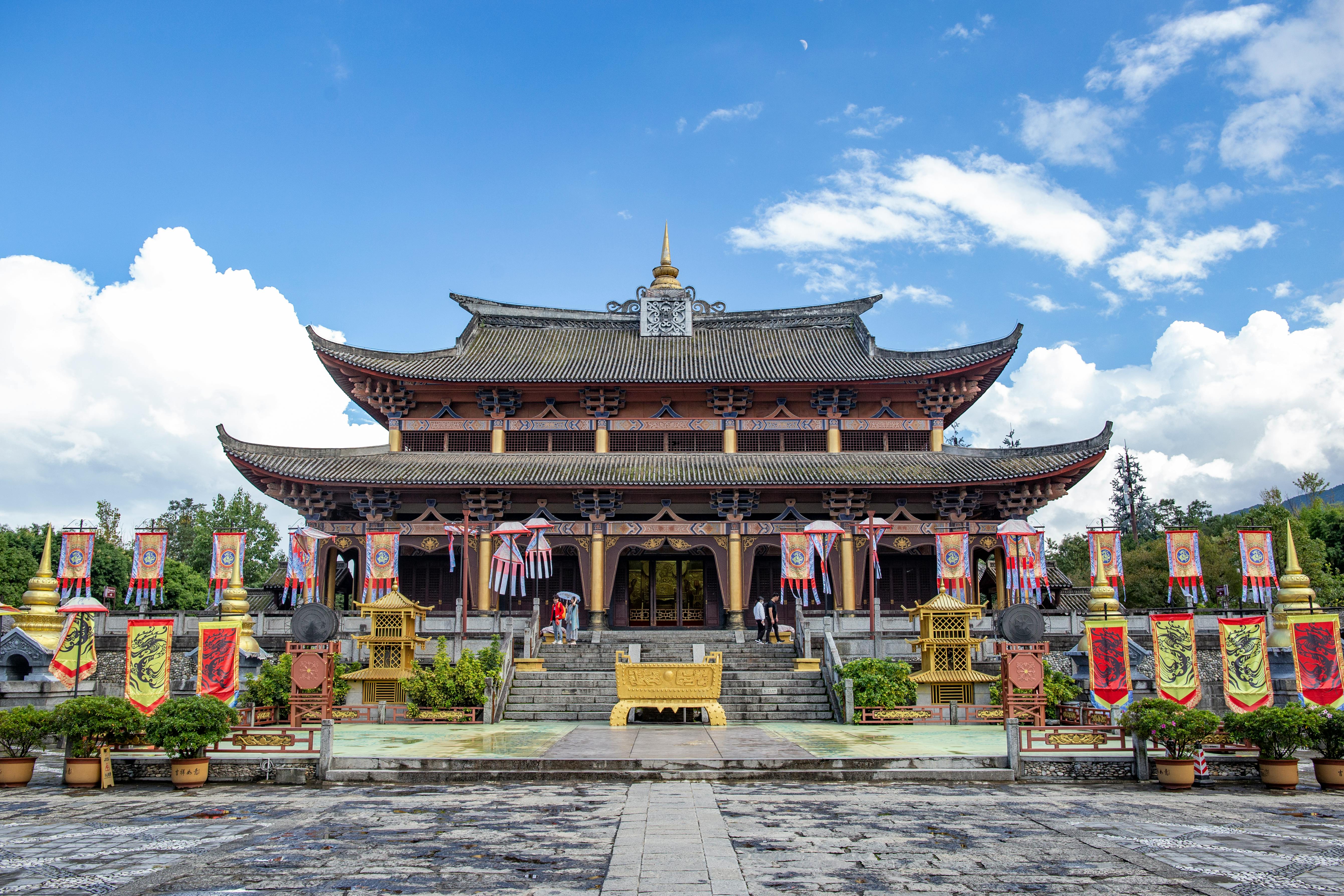Old Chinese Temple under Blue Sky · Free Stock Photo