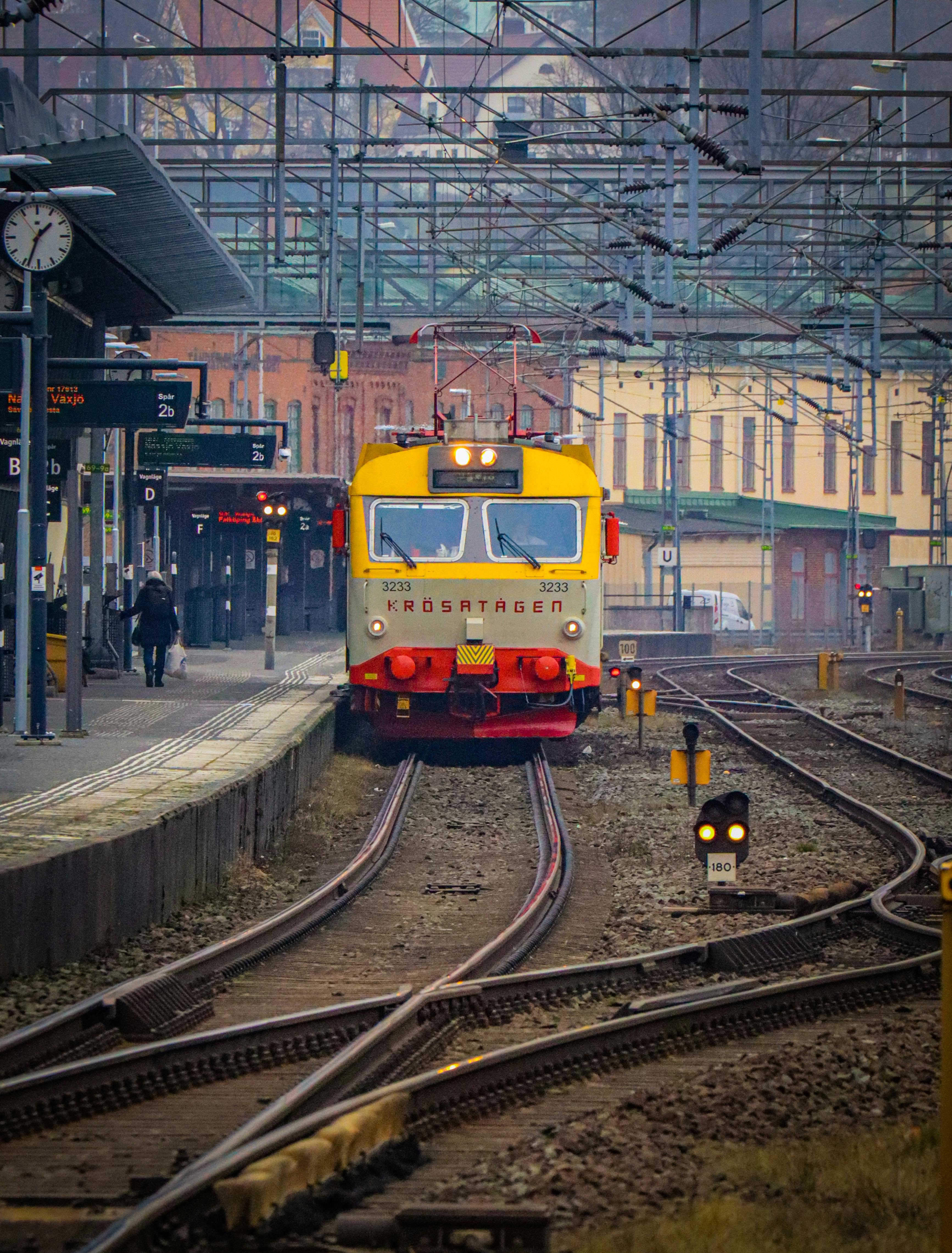 Bangladeshi Train Photos, Download The BEST Free Bangladeshi Train ...