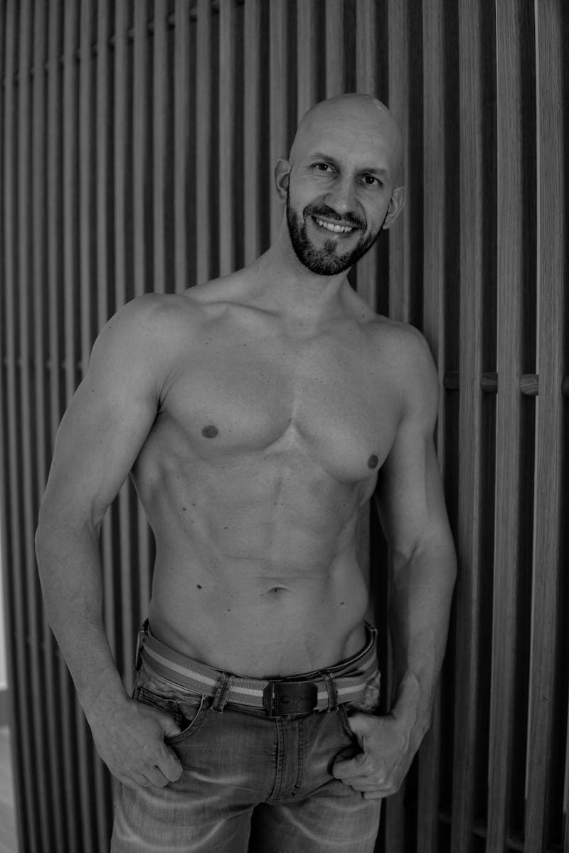 Muscular Man Photos, Download The BEST Free Muscular Man Stock Photos ...