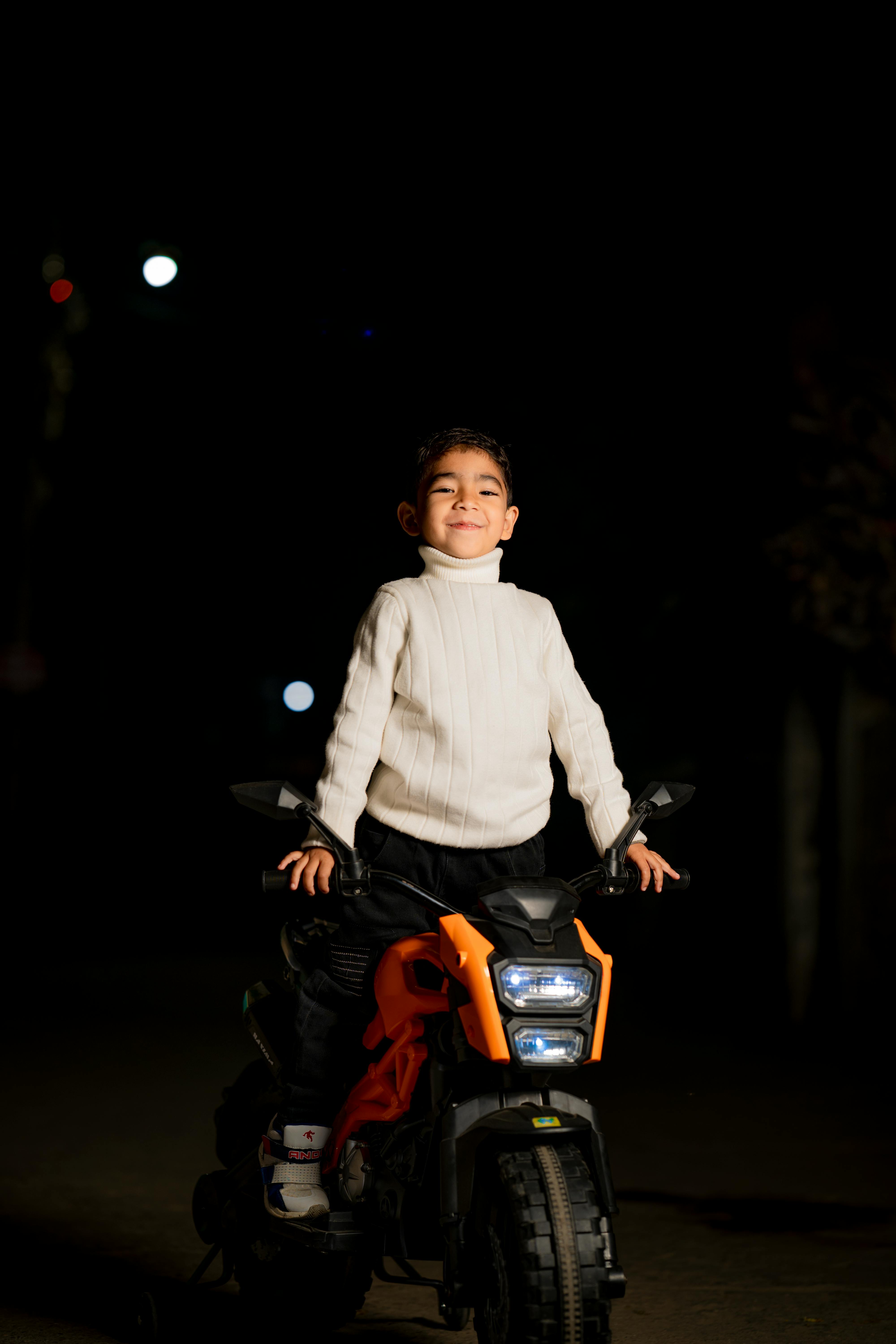 Happy Boy Rider Baick Photos, Download The BEST Free Happy Boy Rider ...