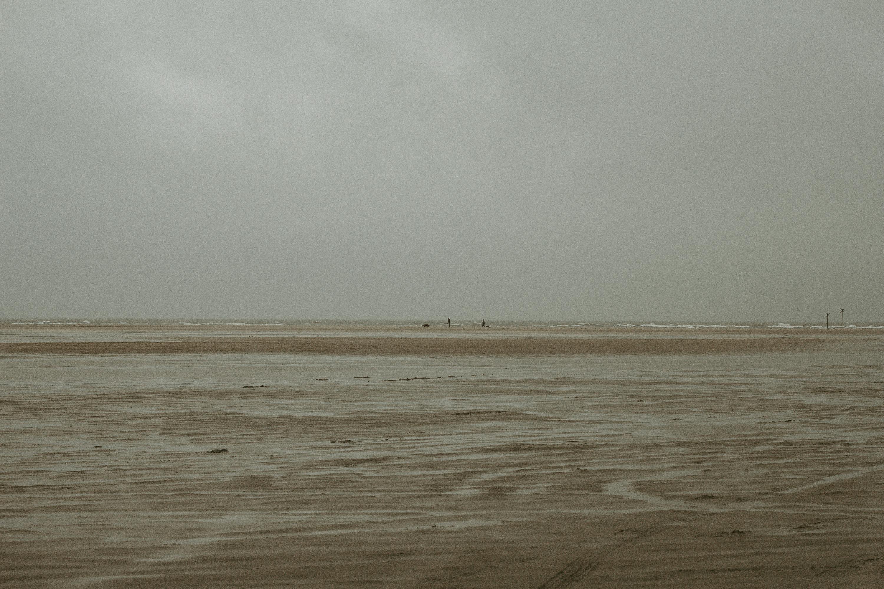 Gray Sky over an Empty Beach · Free Stock Photo