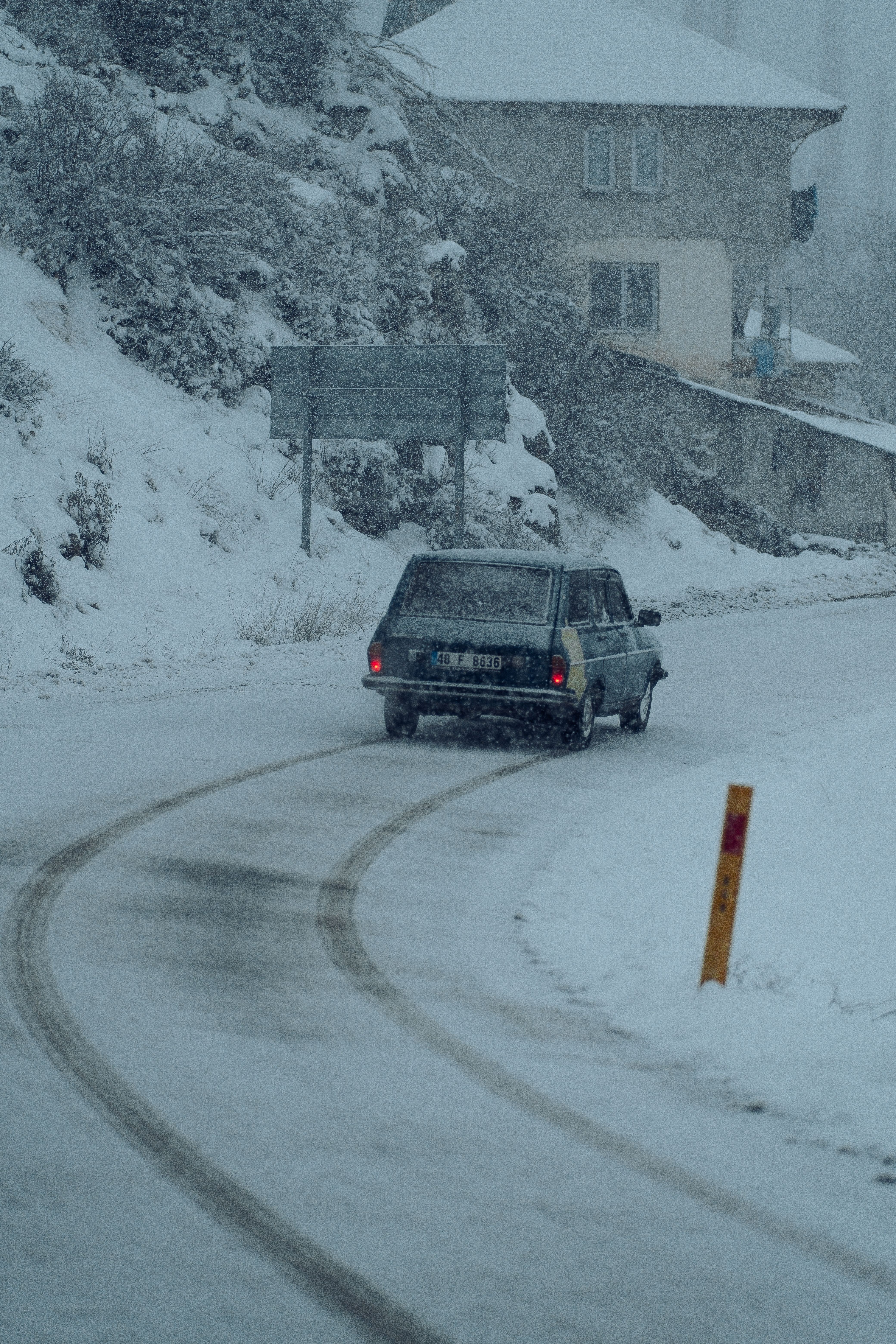 Driving Through Snow Photos, Download The BEST Free Driving Through ...