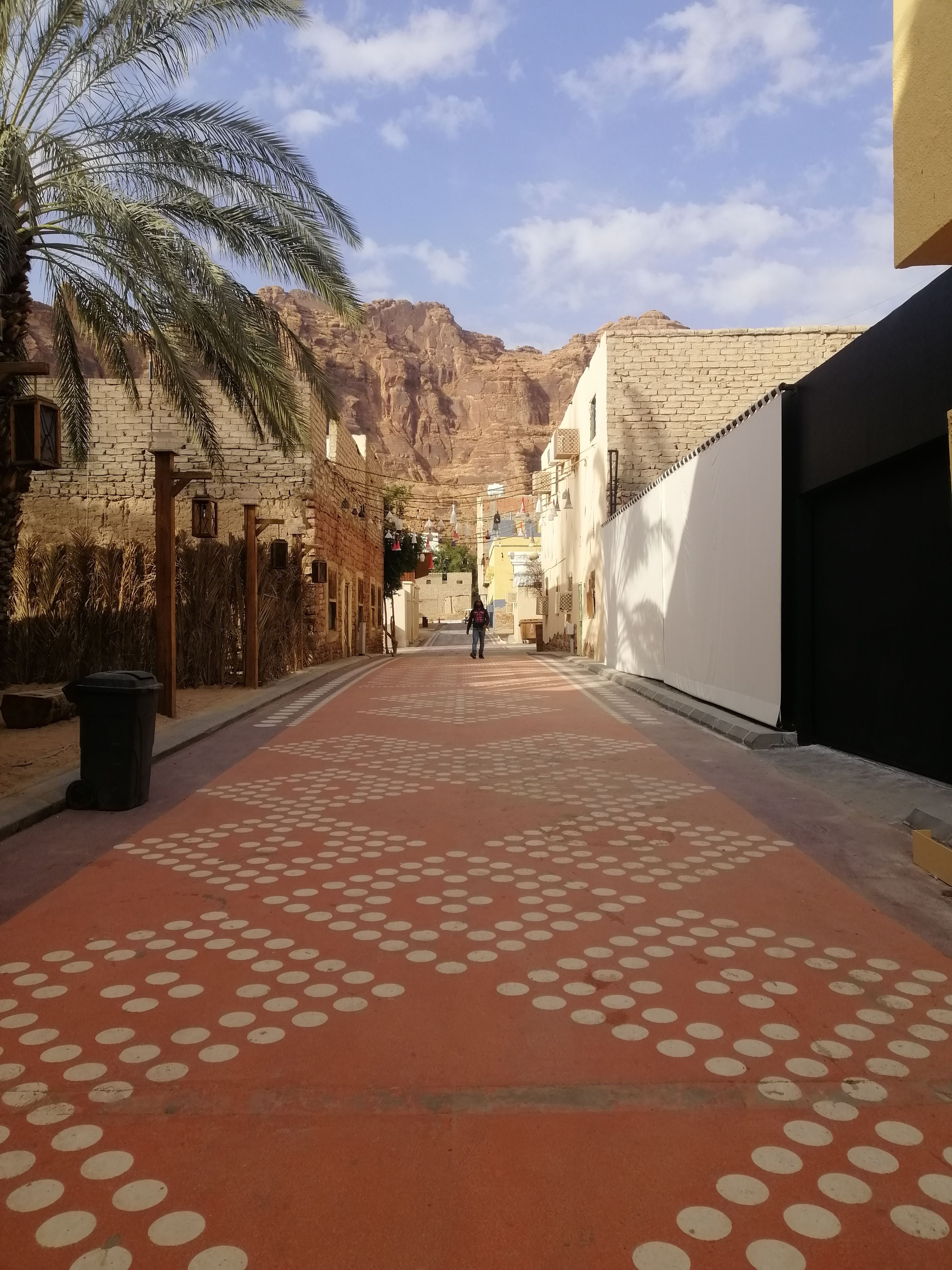 Pattern on a Paved Street in a Town · Free Stock Photo