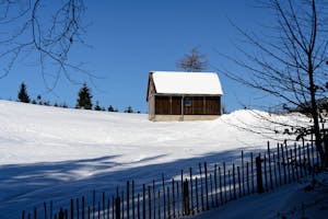Little House In Snow Photos, Download The BEST Free Little House In ...