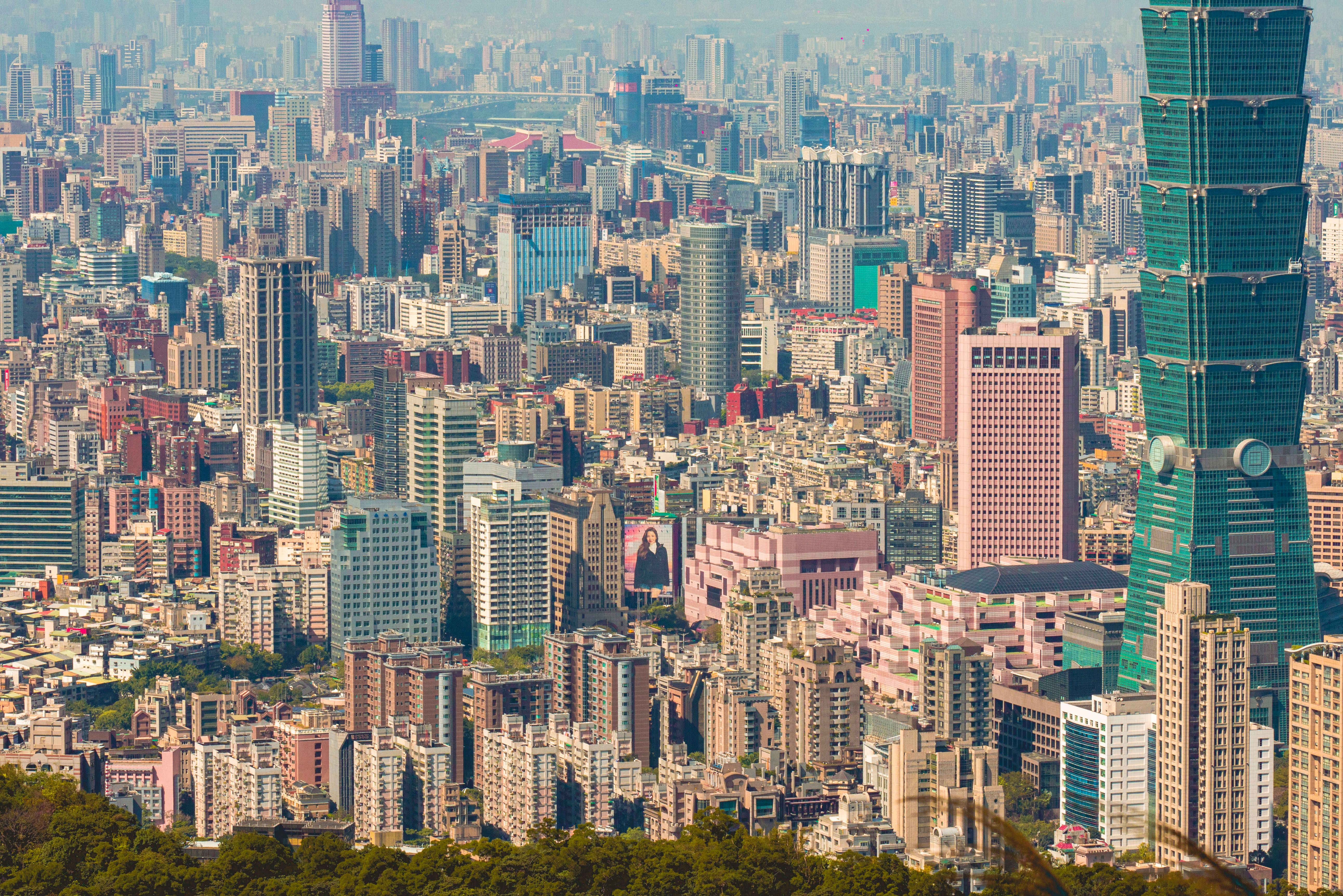Buildings in Hong Kong · Free Stock Photo