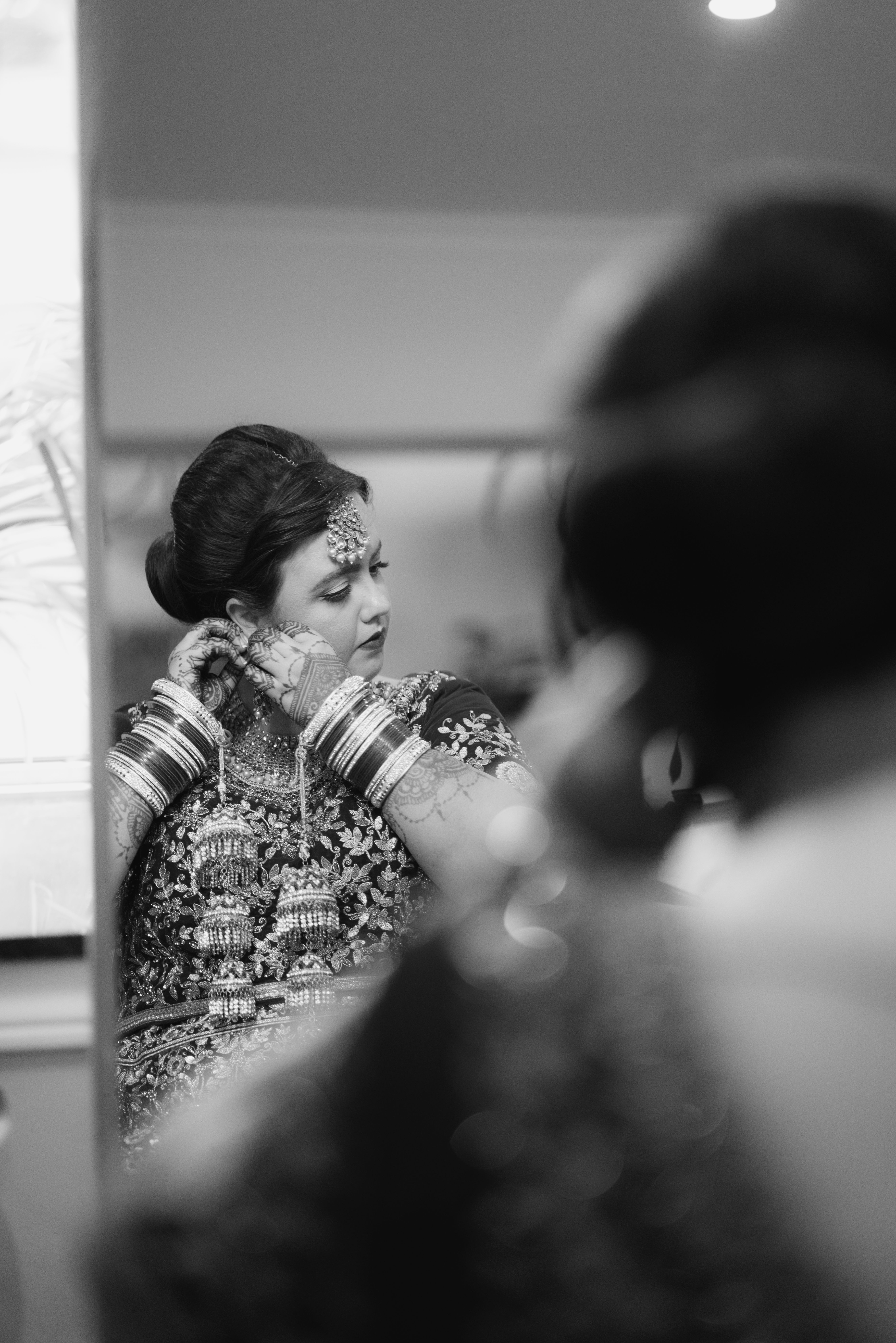 Bride Preparing in Mirror · Free Stock Photo