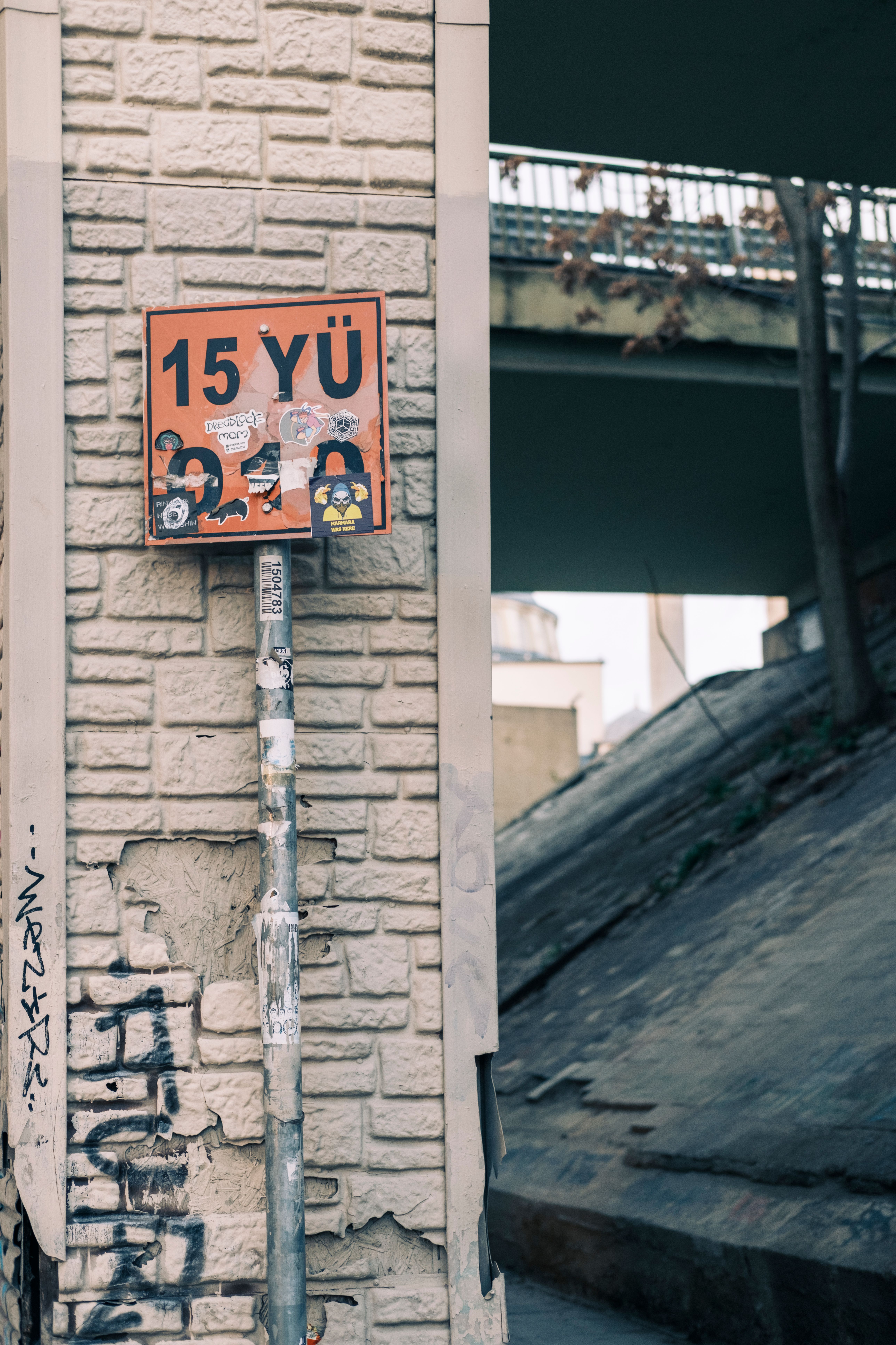 Graffiti on Road Sign · Free Stock Photo