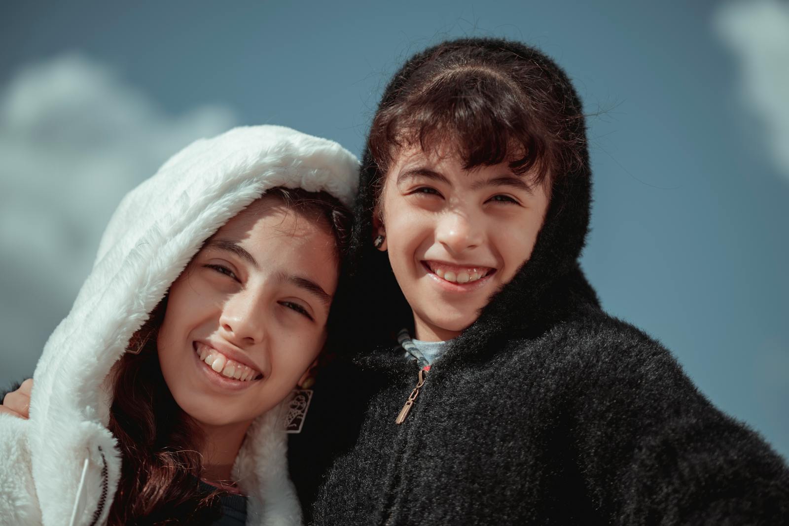 Cute Teen Girls Photos, Download The BEST Free Cute Teen Girls Stock ...