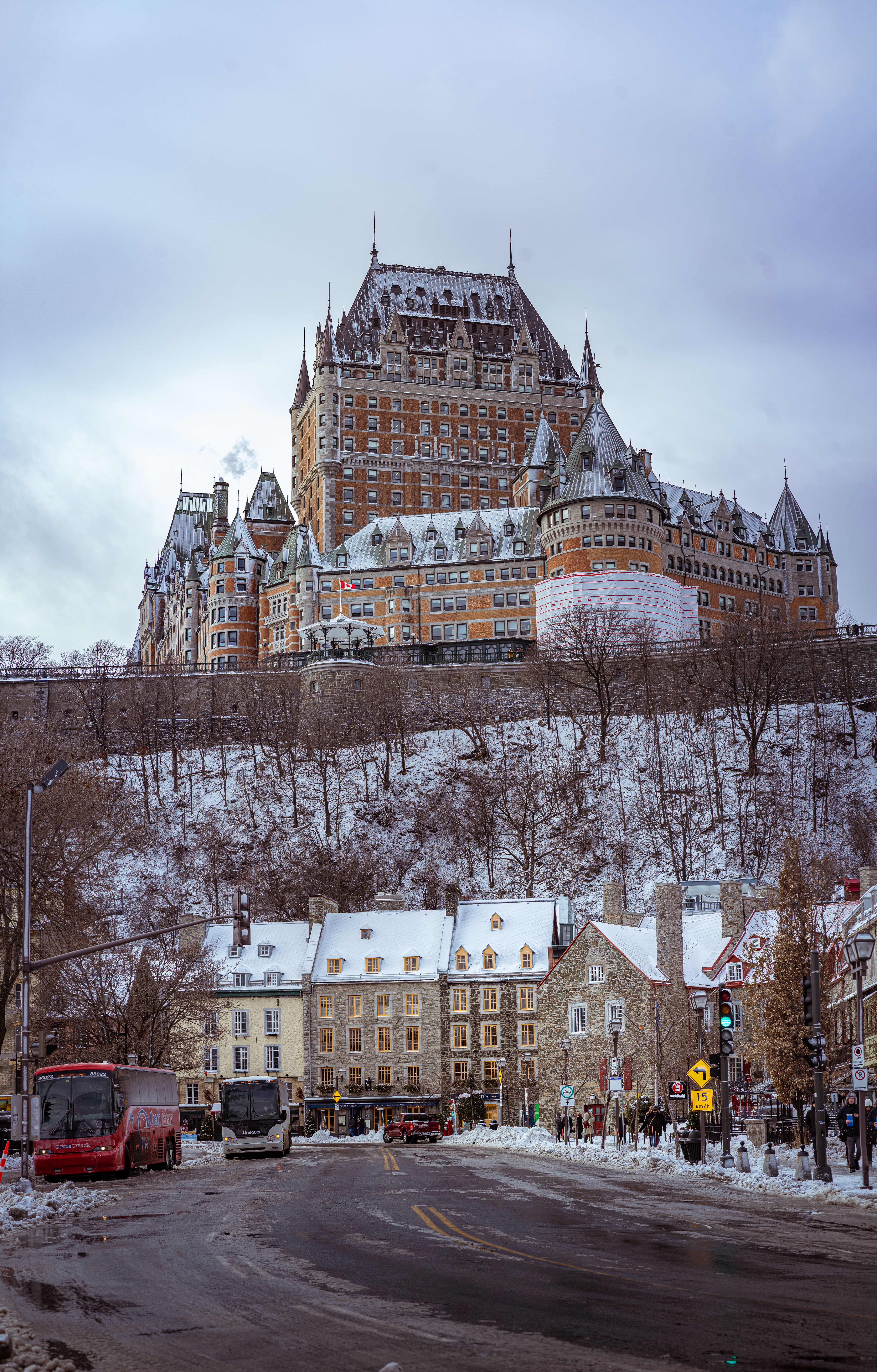 Fairmont Le Château Frontenac De Quebec Depuis Le Vieux Port · 免费素材图片
