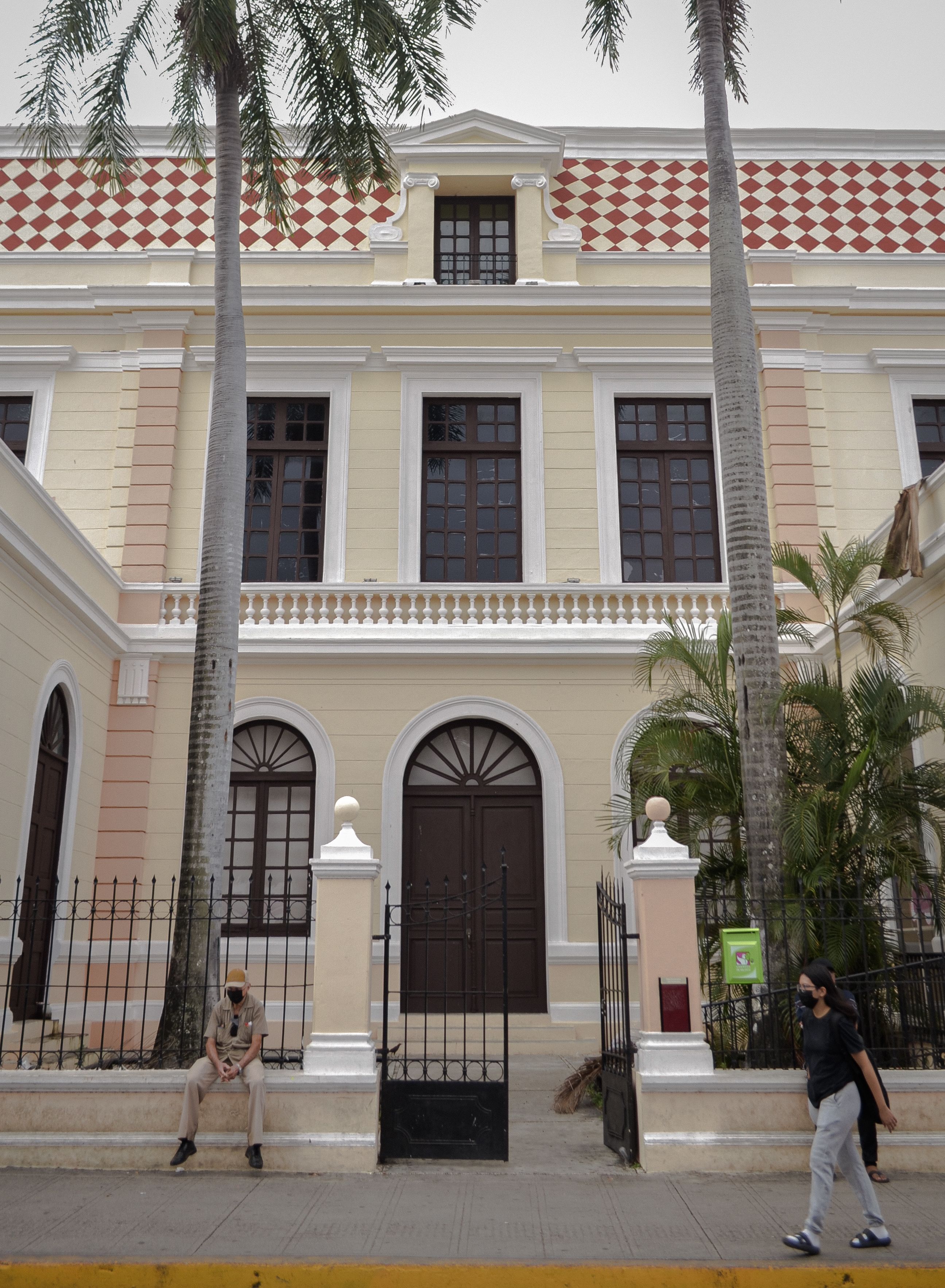 El Siglo XIX Museum Building in Merida · Free Stock Photo