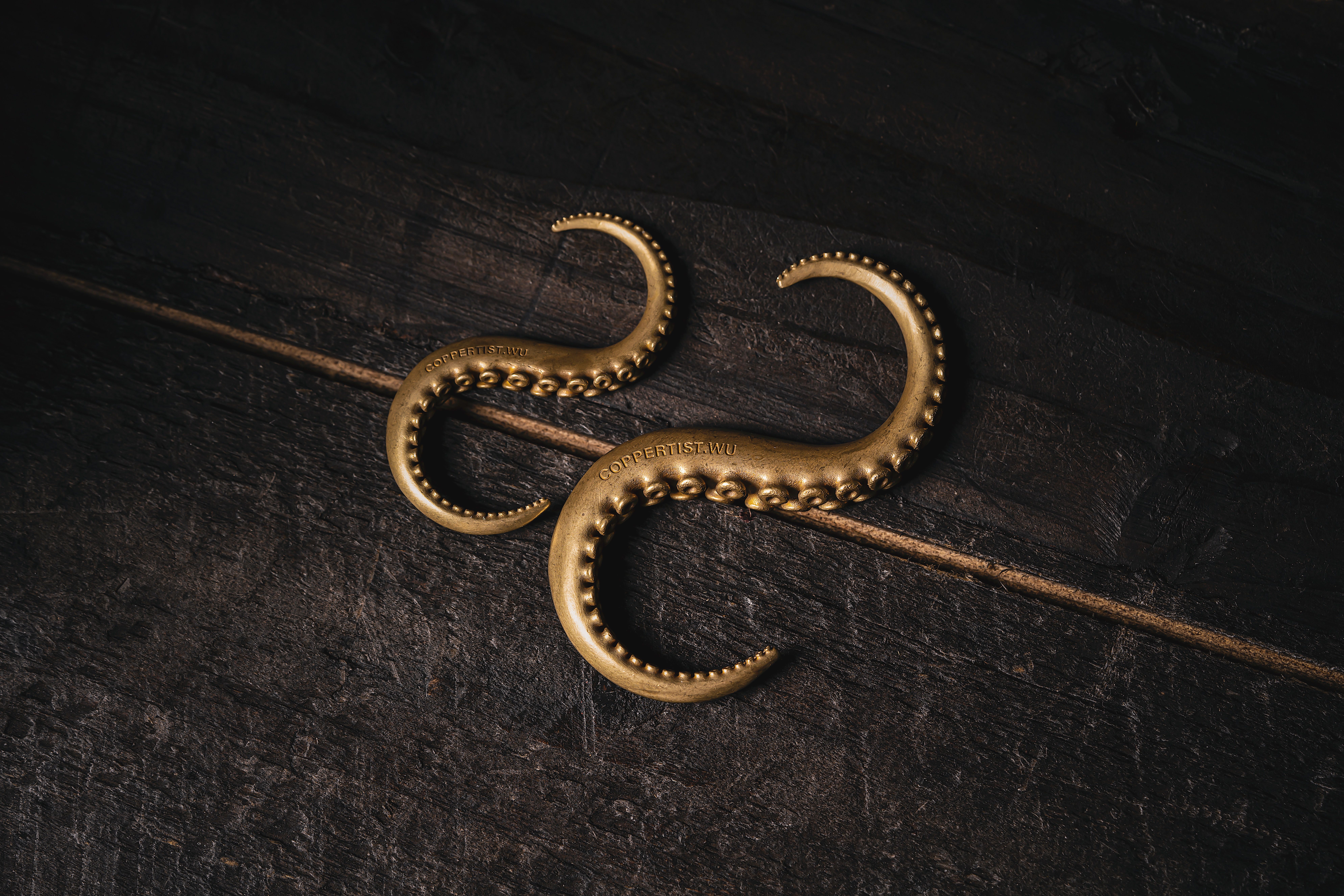 Curved Hooks Photos, Download The BEST Free Curved Hooks Stock Photos ...