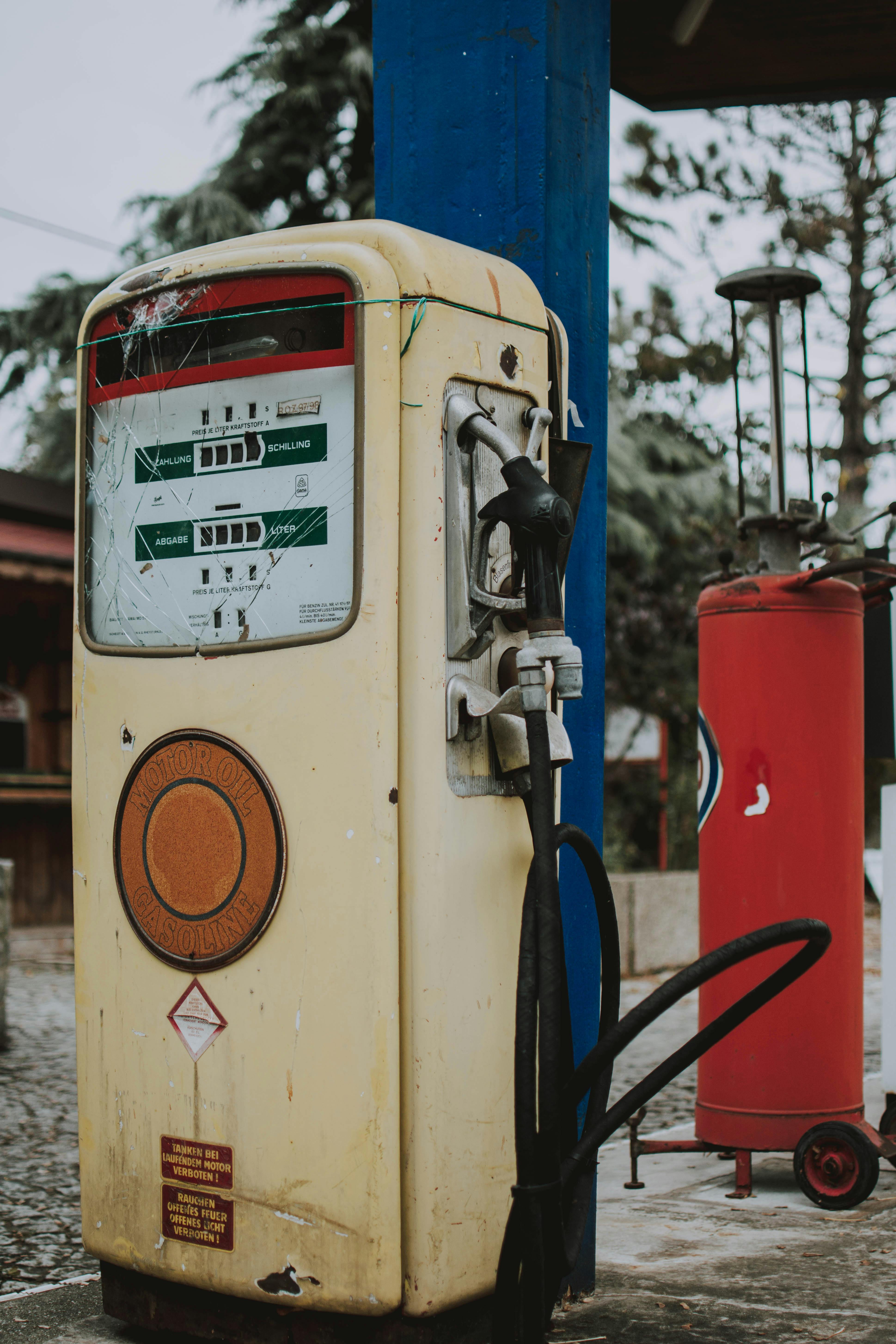 Foto gratuita di benzina, distributore di benzina, pompa di carburante