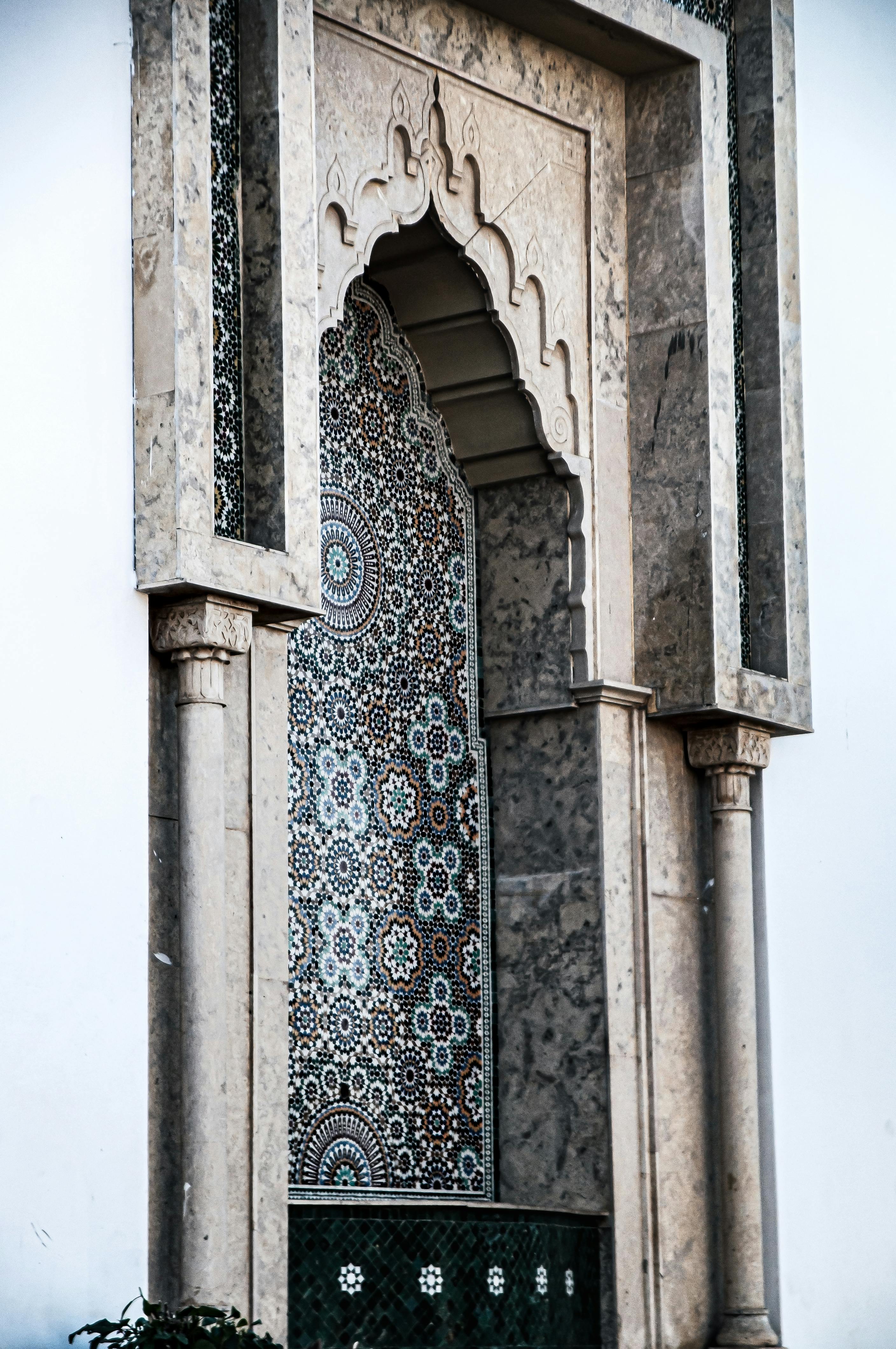 Ornate Wall of a Mosque · Free Stock Photo