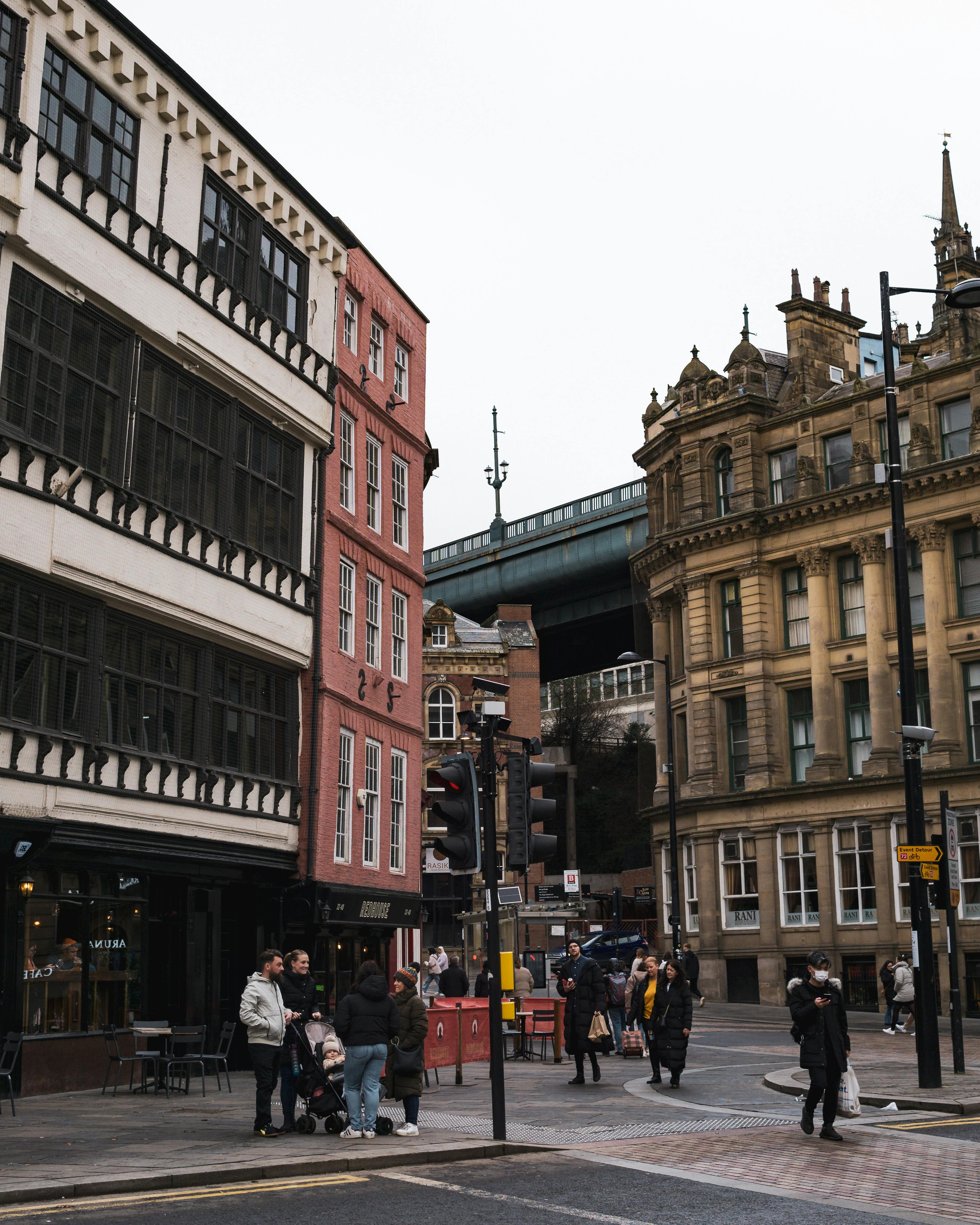 People in Old Town · Free Stock Photo