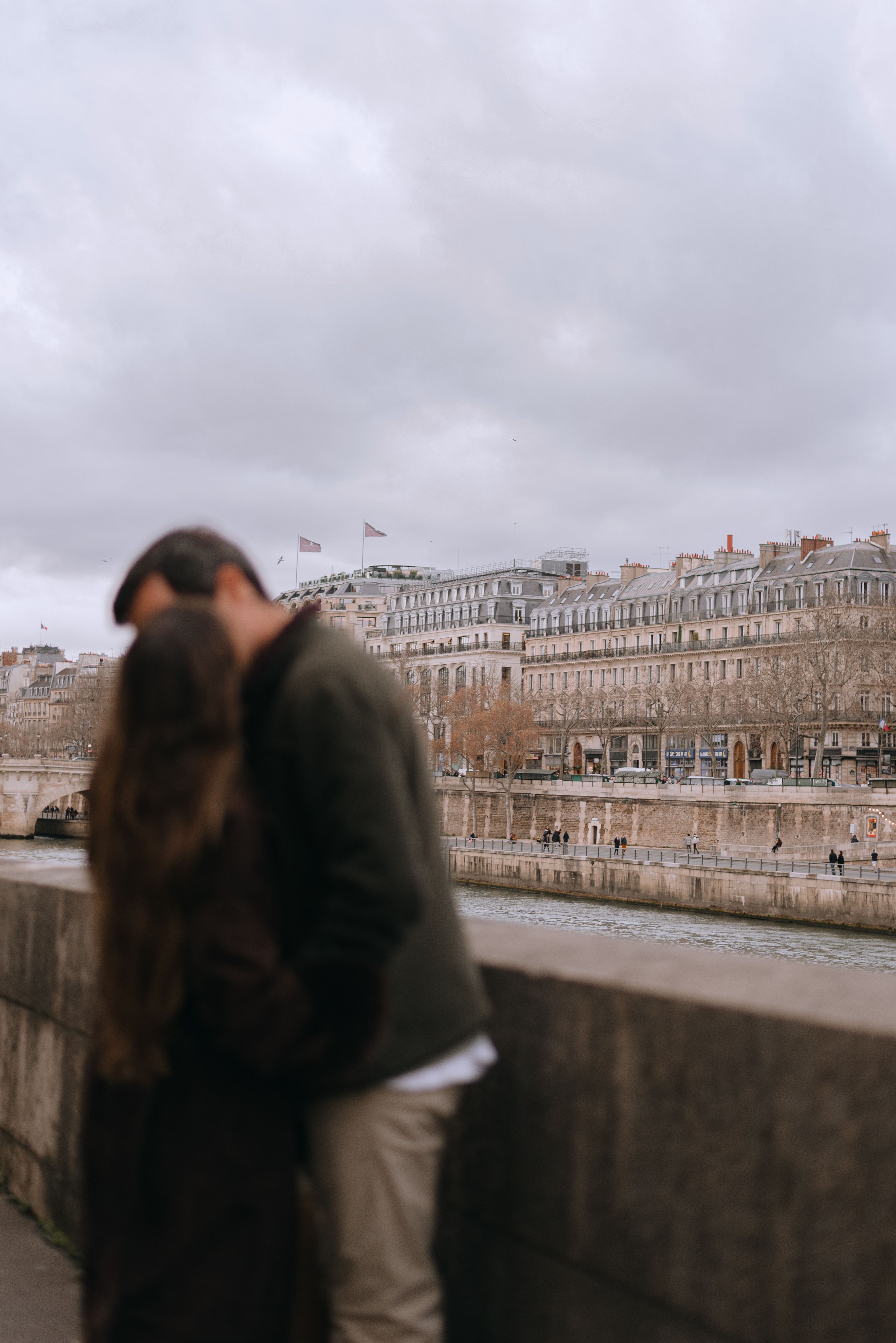 Lovers In The Bridge Photos, Download The BEST Free Lovers In The ...