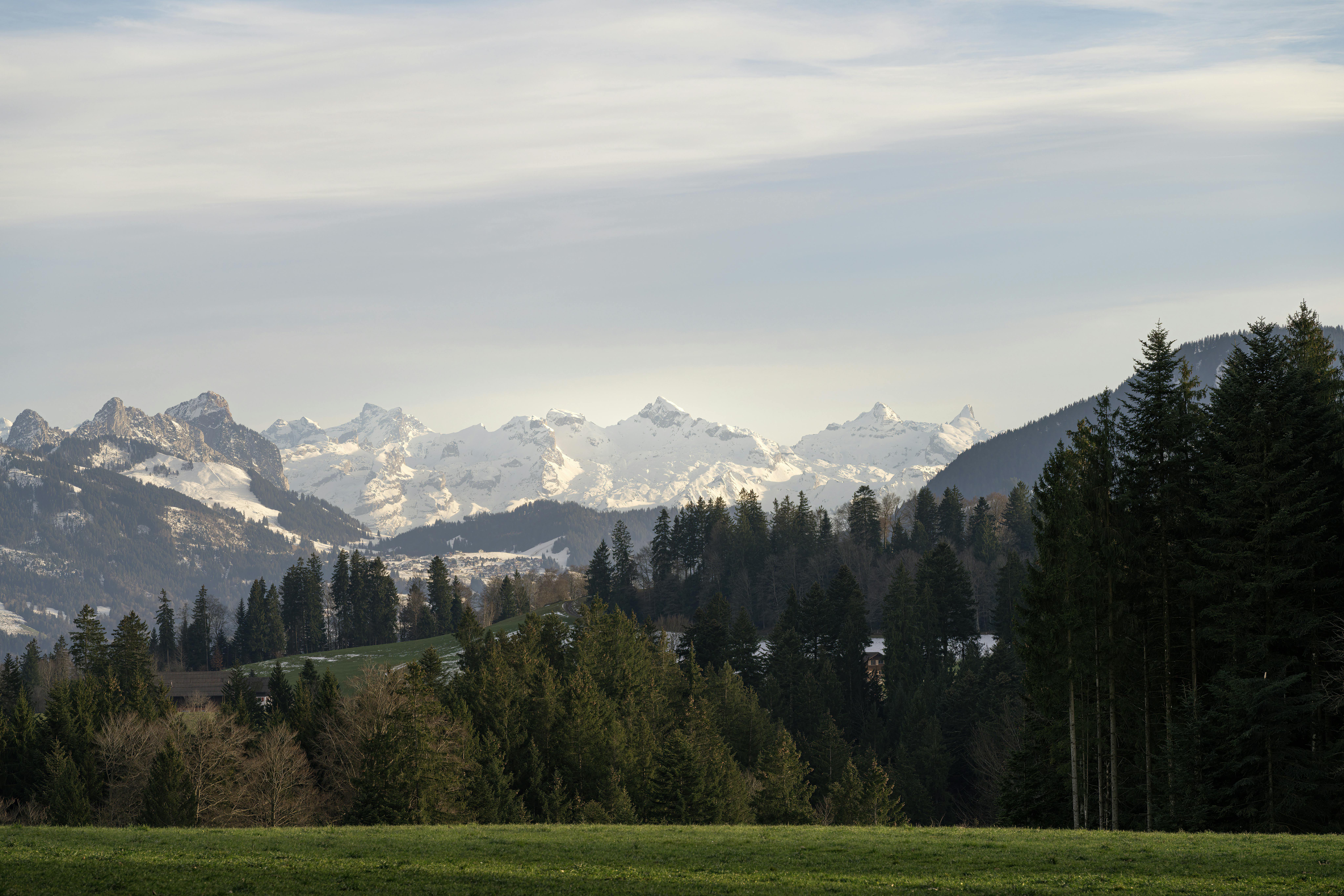 High Rise Mountain during Deay Time · Free Stock Photo
