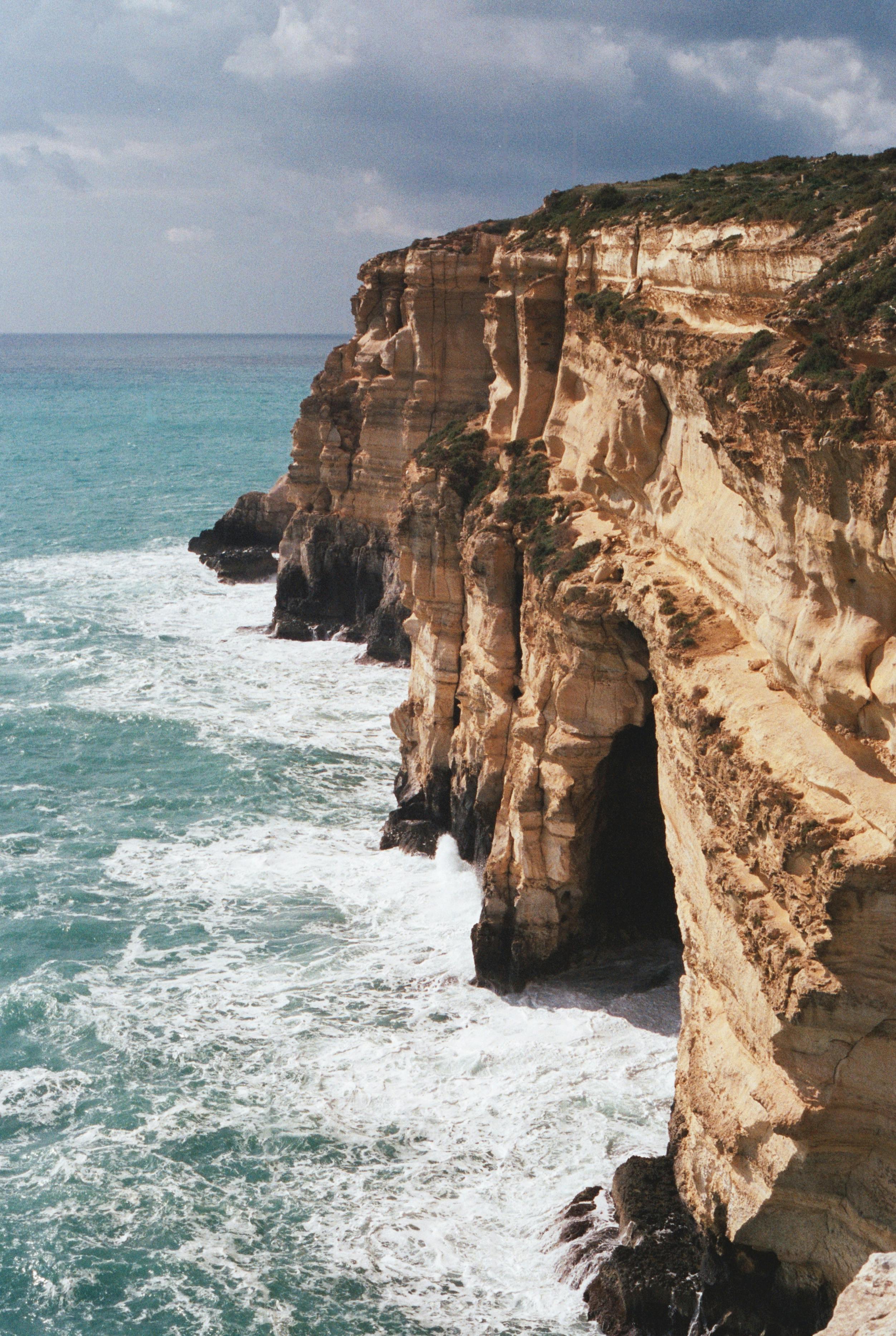 Cliff Block Photos, Download The BEST Free Cliff Block Stock Photos ...