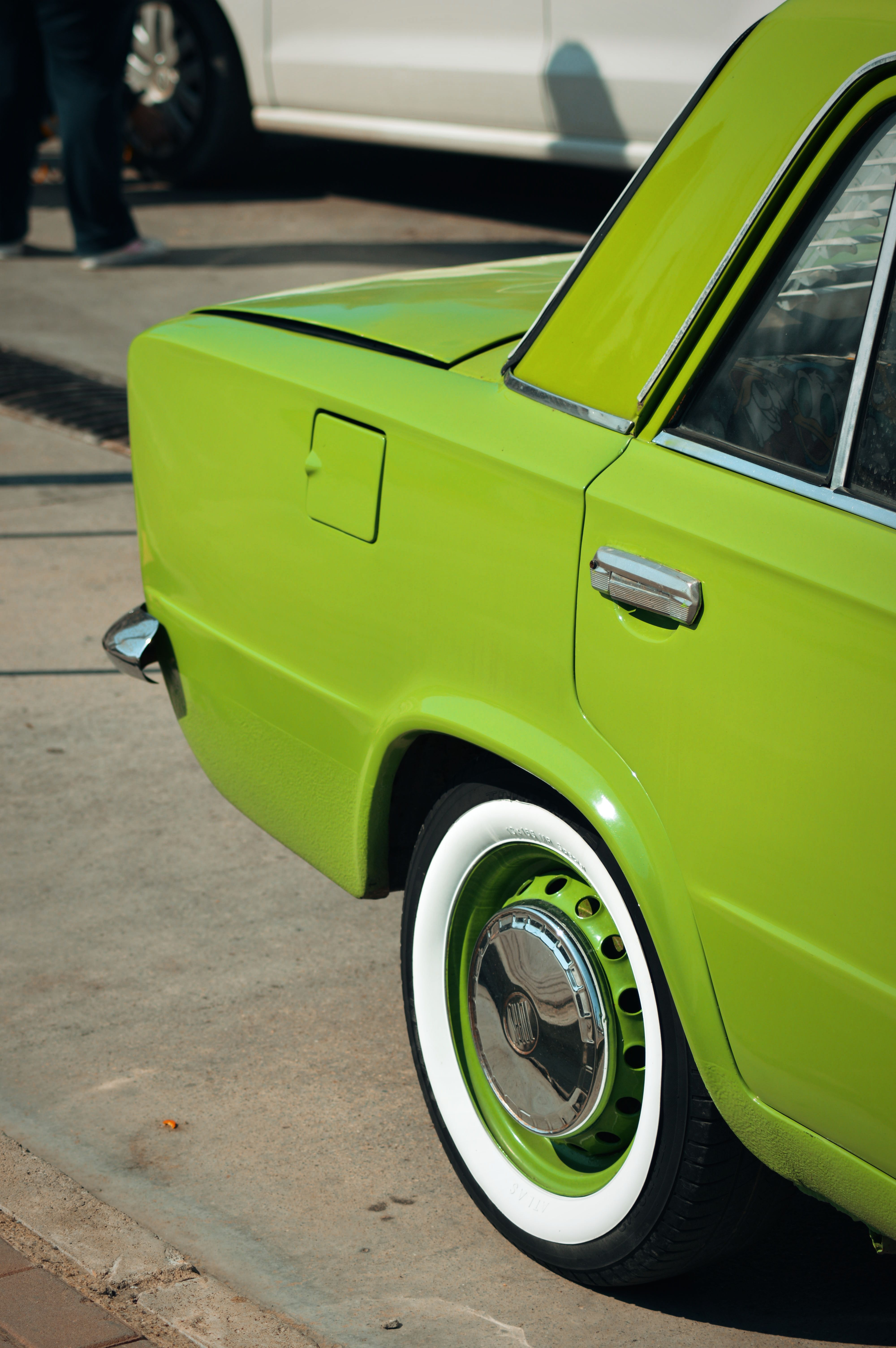 Back of Green Retro Car · Free Stock Photo