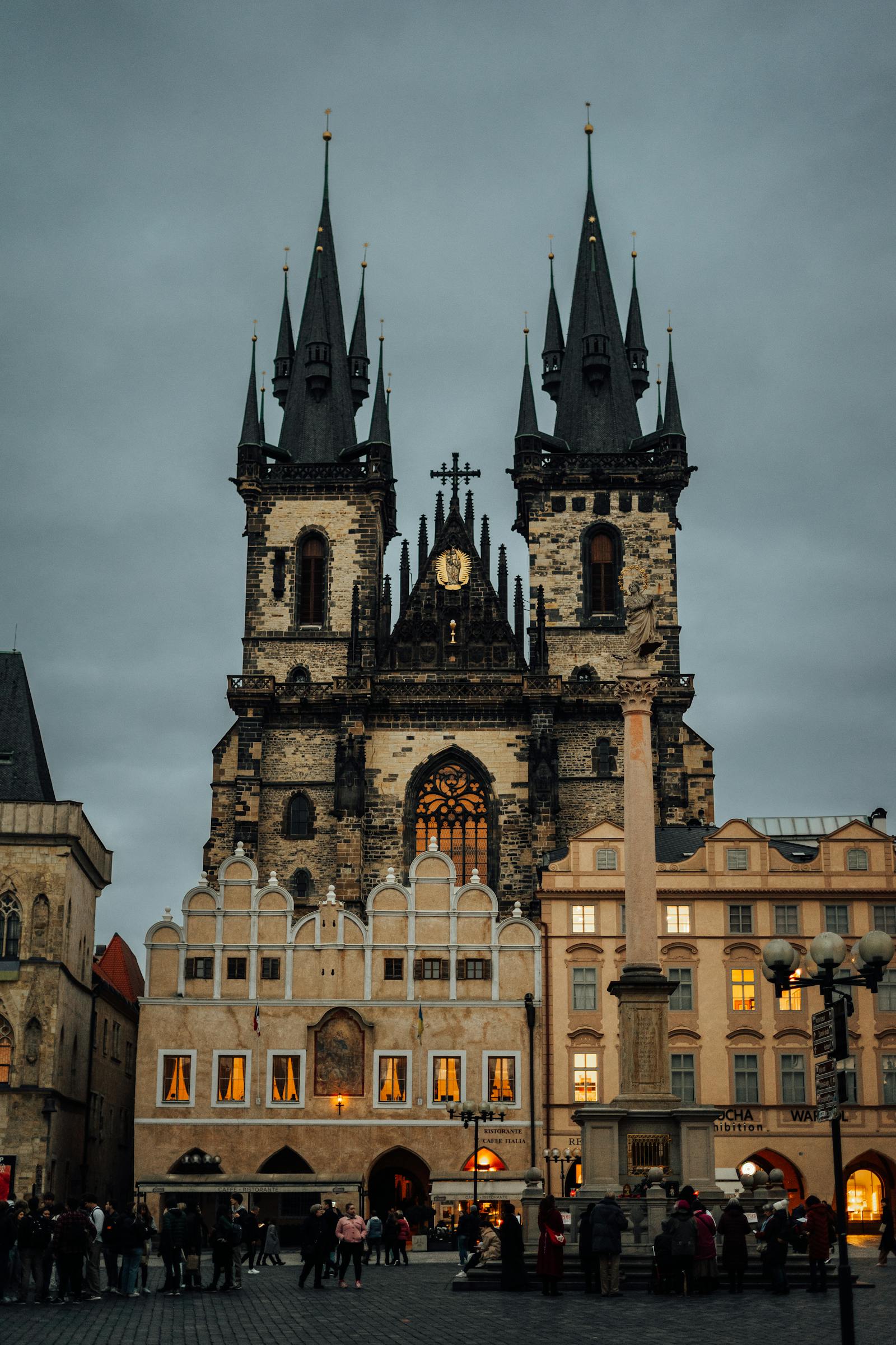 Black Tower Photos, Download The BEST Free Black Tower Stock Photos ...